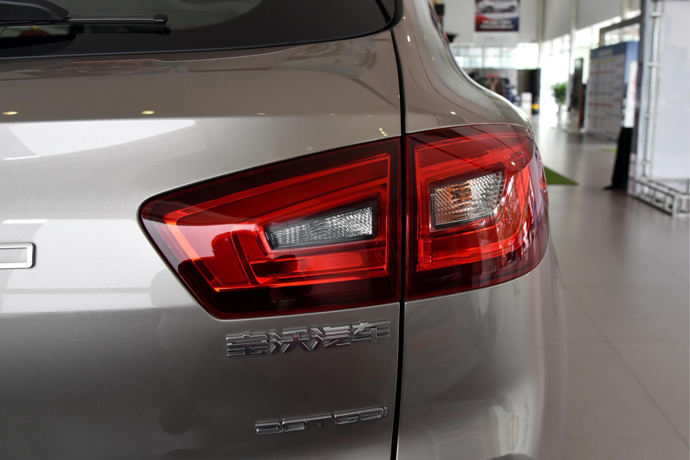 宝沃BX5 2020款 20TGDI 自动两驱先锋型图片_宝沃_42/102张图片_汽车外观图库_懂车帝