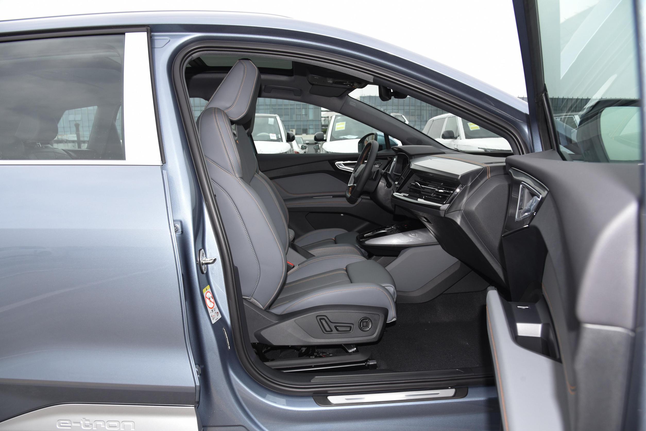 奥迪Q4 e-tron 2024款 40 e-tron 创境版图片_奥迪_22/104张图片_汽车空间图库_懂车帝