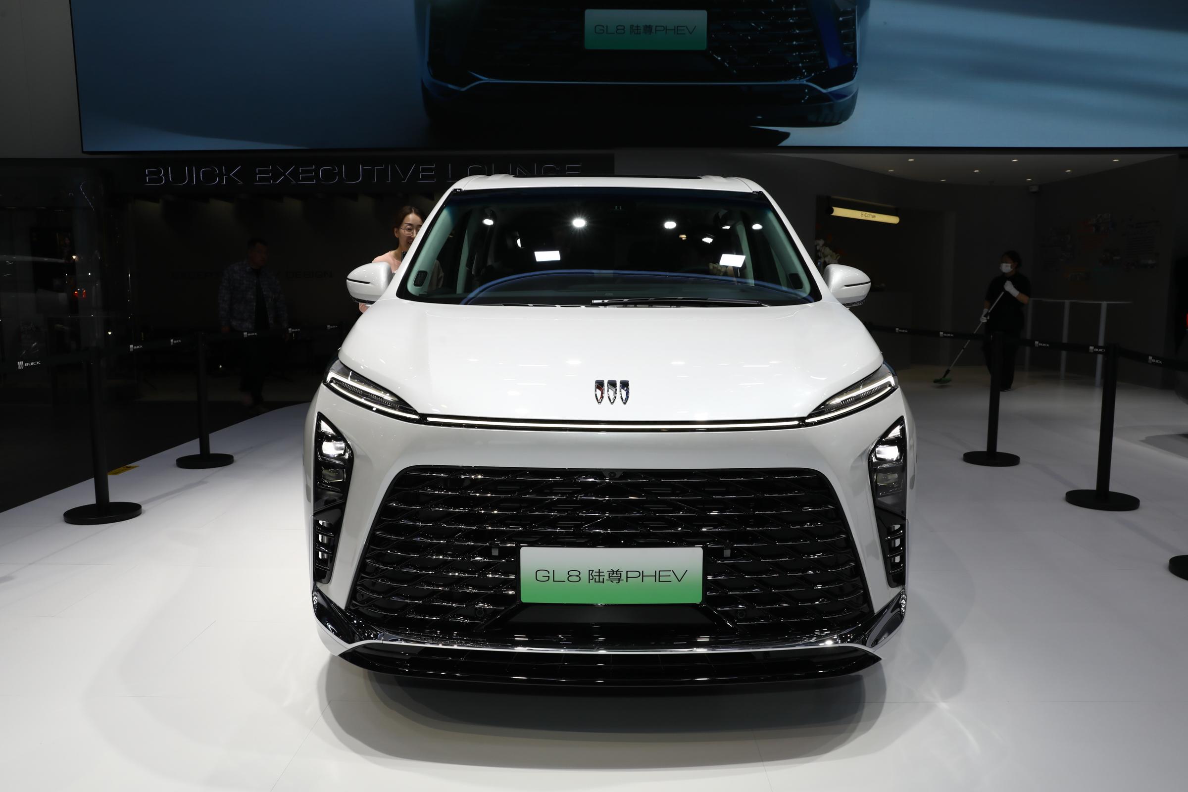 别克GL8 PHEV 2024款 陆尊 1.5T 六座奢享版图片_别克_3/382张图片_汽车车展图库_懂车帝