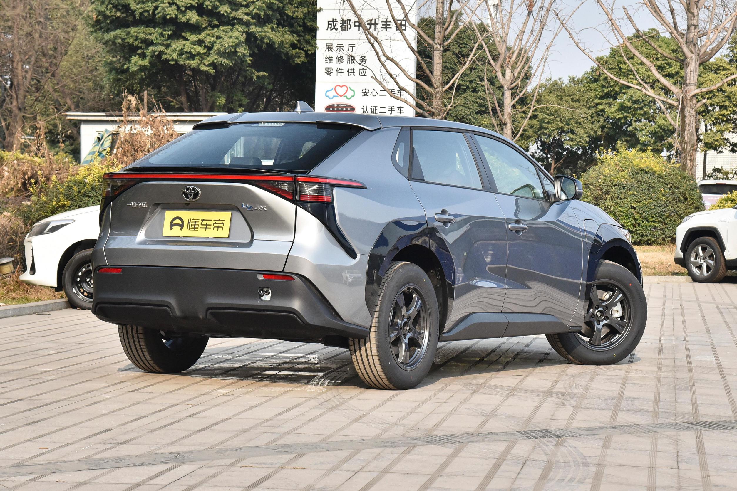 一汽丰田bZ4X 2022款 长续航JOY版图片_丰田_4/61张图片_汽车外观图库_懂车帝