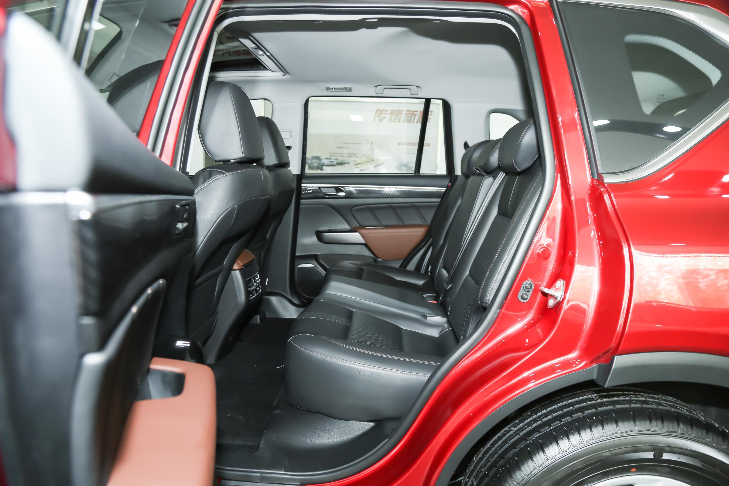 传祺GS7 2017款 280T 两驱豪华型图片_广汽传祺_9/45张图片_汽车空间图库_懂车帝
