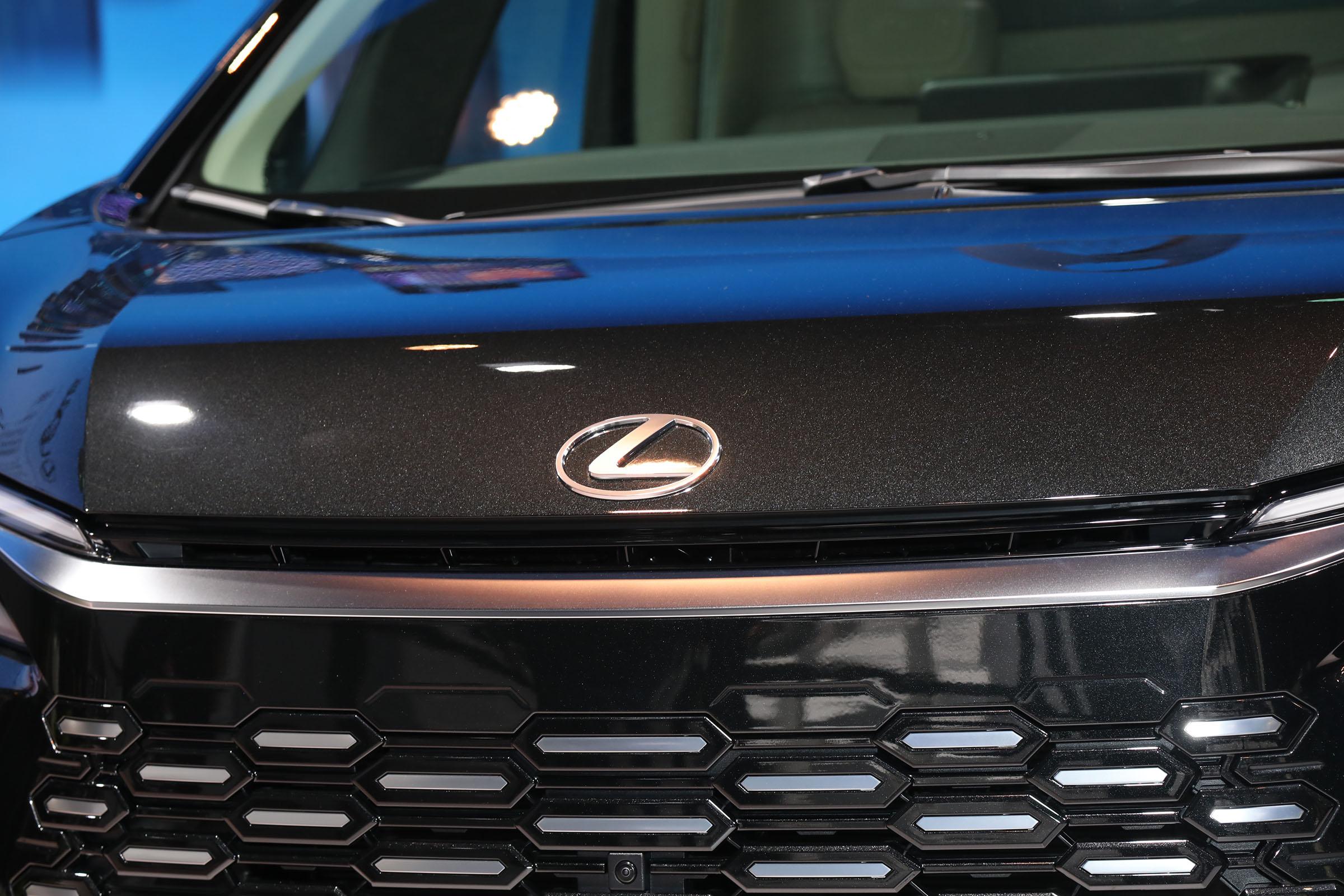 雷克萨斯LM 2023款 500h DIRECT4 四座御世版图片_雷克萨斯_2/32张图片_汽车车展图库_懂车帝