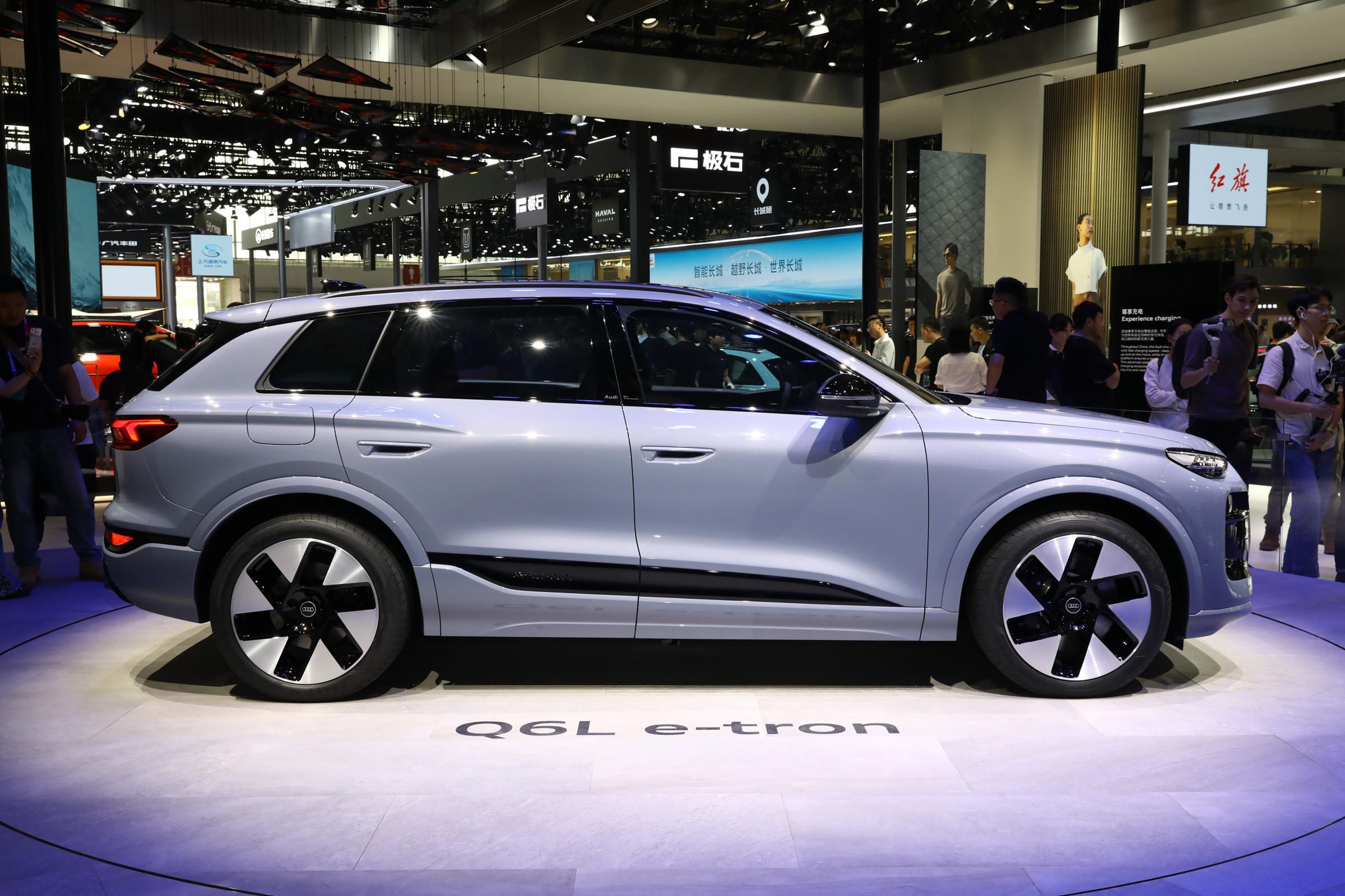 奥迪Q6L e-tron 2024款 基本型图片_奥迪_1/64张图片_汽车车展图库_懂车帝