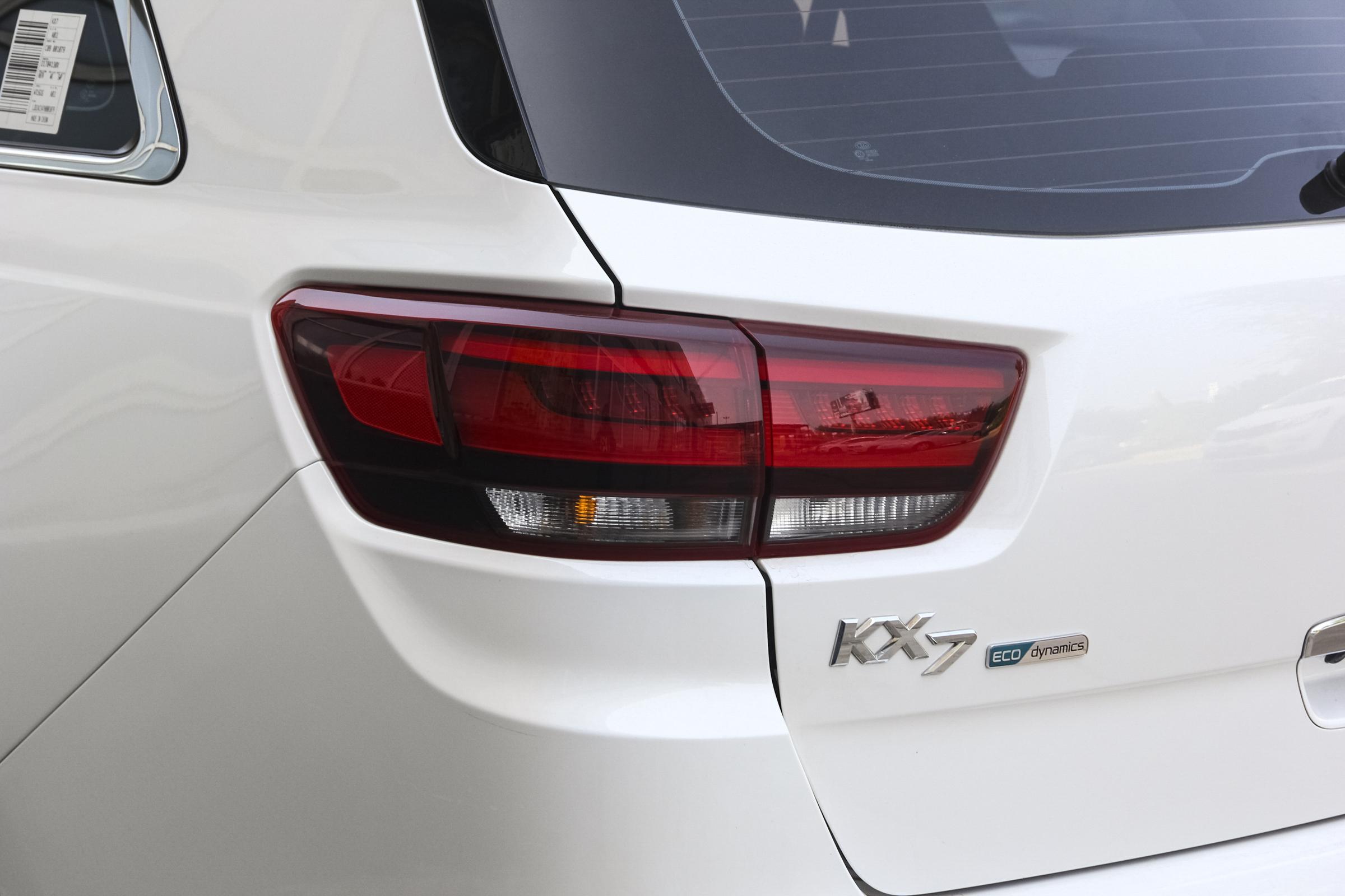 起亚KX7 2017款 2.0T 自动四驱LUX 7座图片_起亚_37/101张图片_汽车外观图库_懂车帝