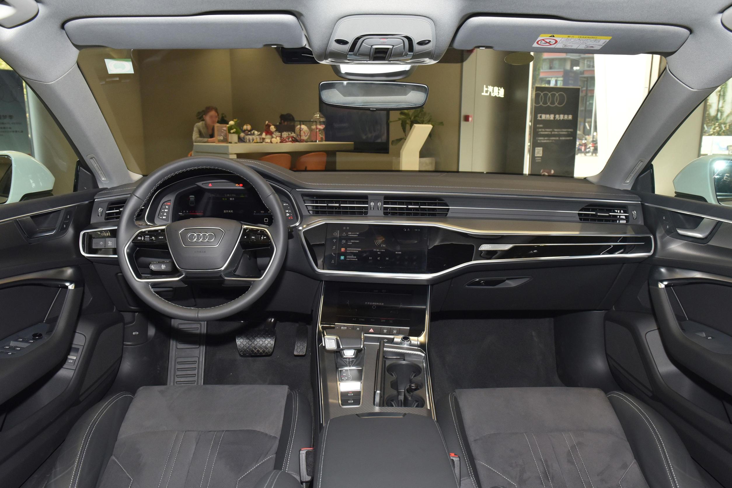 奥迪A7L 2022款 45 TFSI S-line 筑梦新生版图片_奥迪_3/39张图片_汽车内饰图库_懂车帝