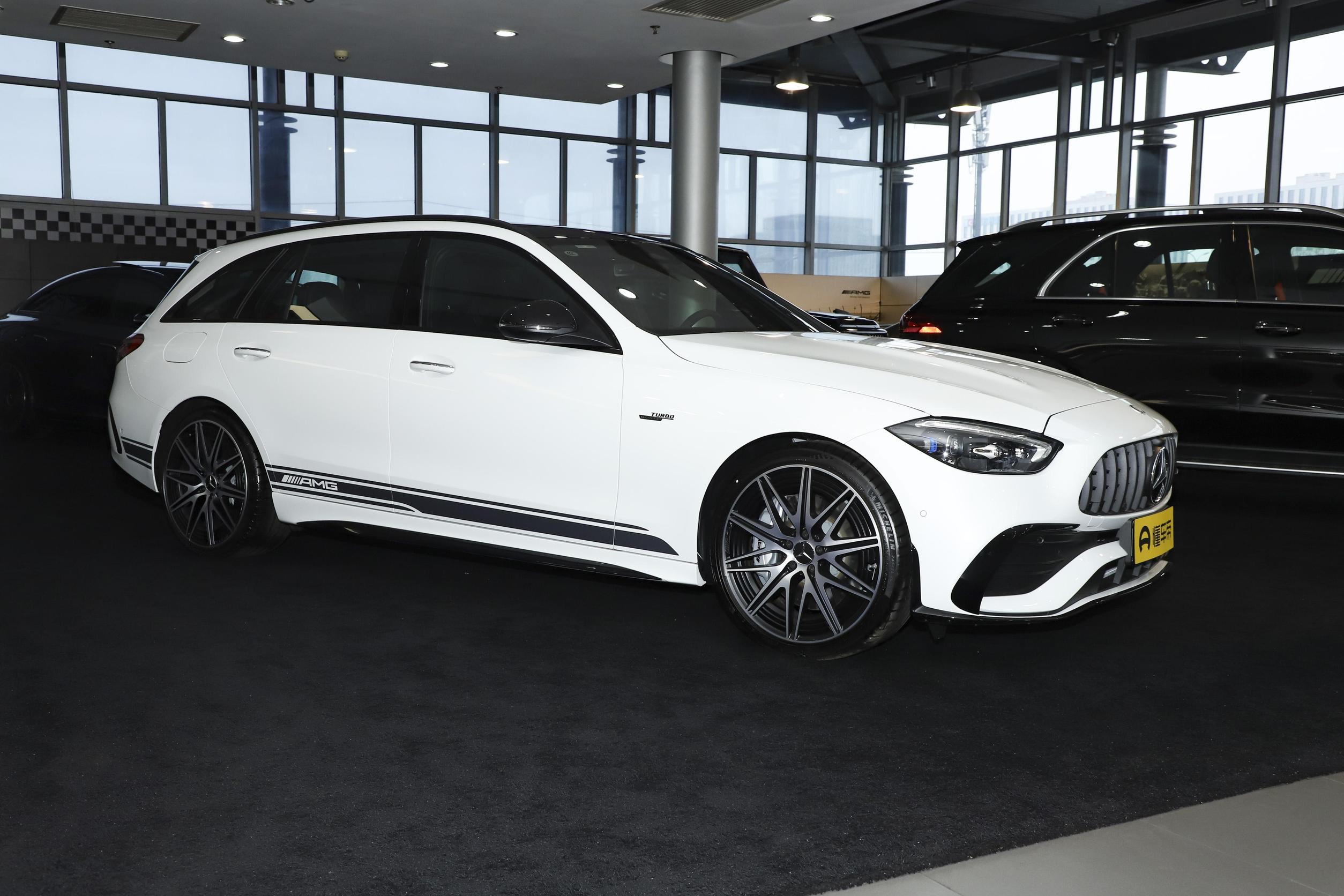 奔驰C级AMG 2024款 AMG C 43 4MATIC 旅行轿车特别版图片_奔驰_2/50张图片_汽车外观图库_懂车帝
