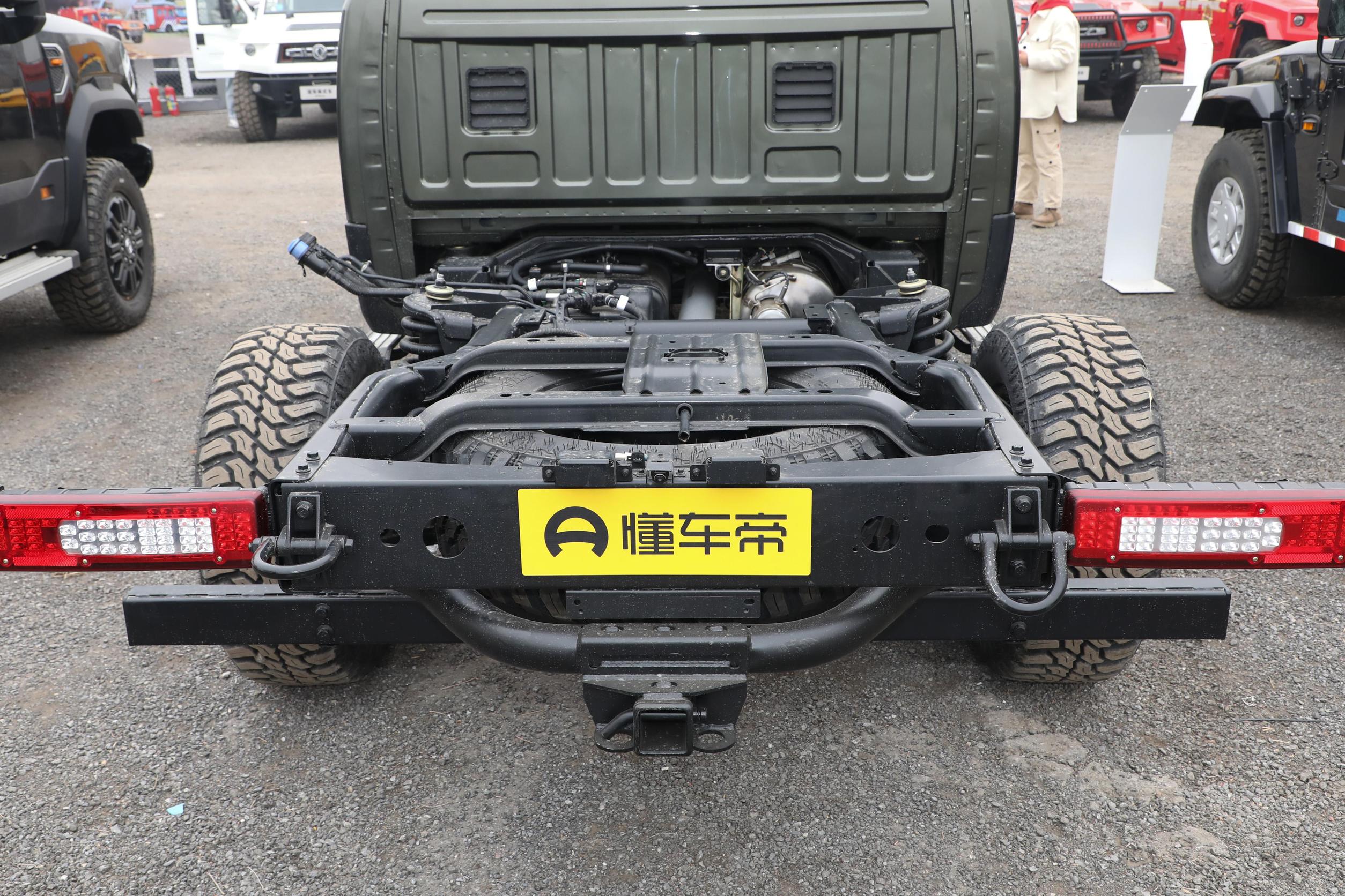 猛士MS600 2023款 6.7T 柴油双排底盘旗舰版图片_东风_71/71张图片_汽车外观图库_懂车帝