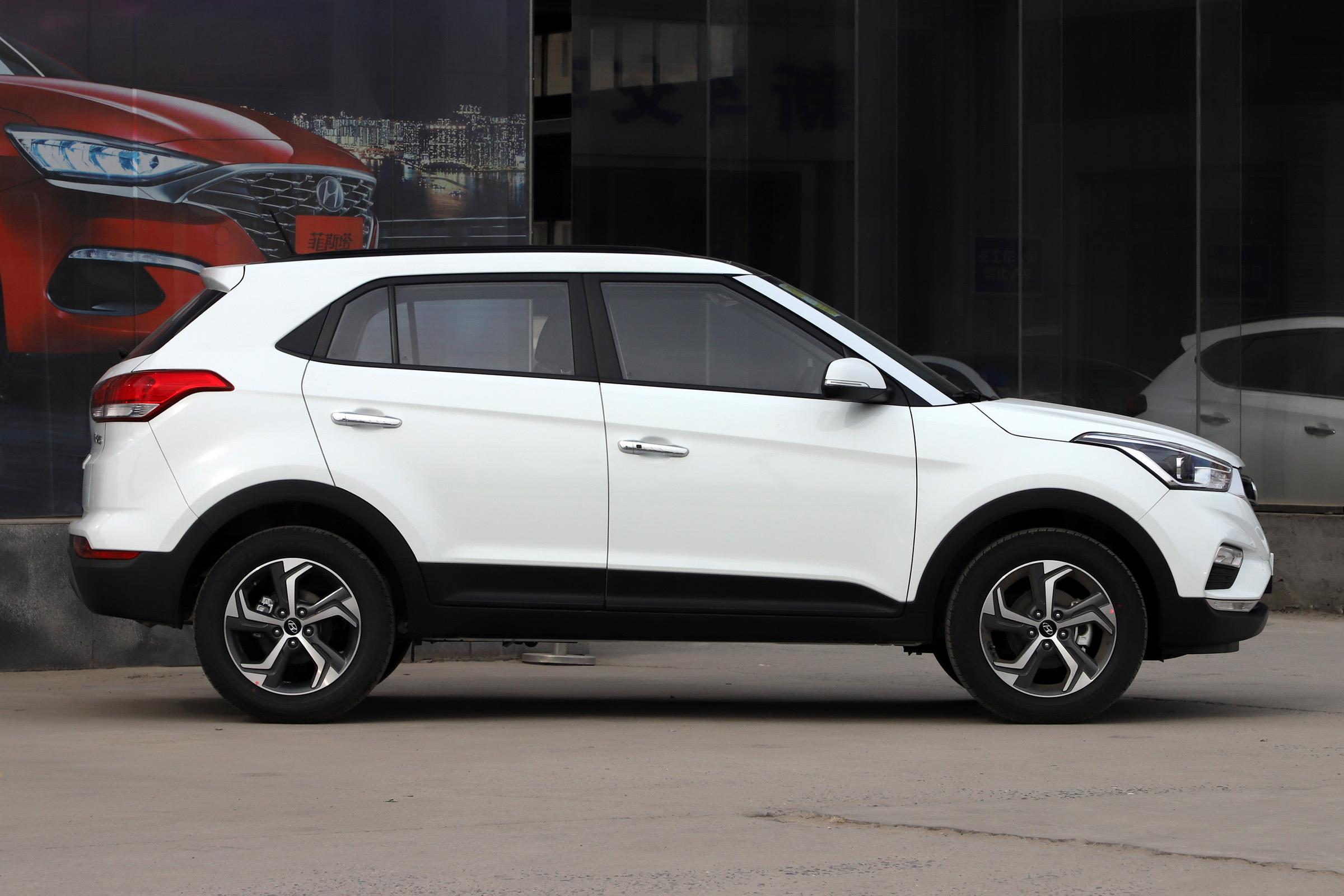 现代ix25 2017款 1.6L 自动智能型图片_现代_7/63张图片_汽车外观图库_懂车帝