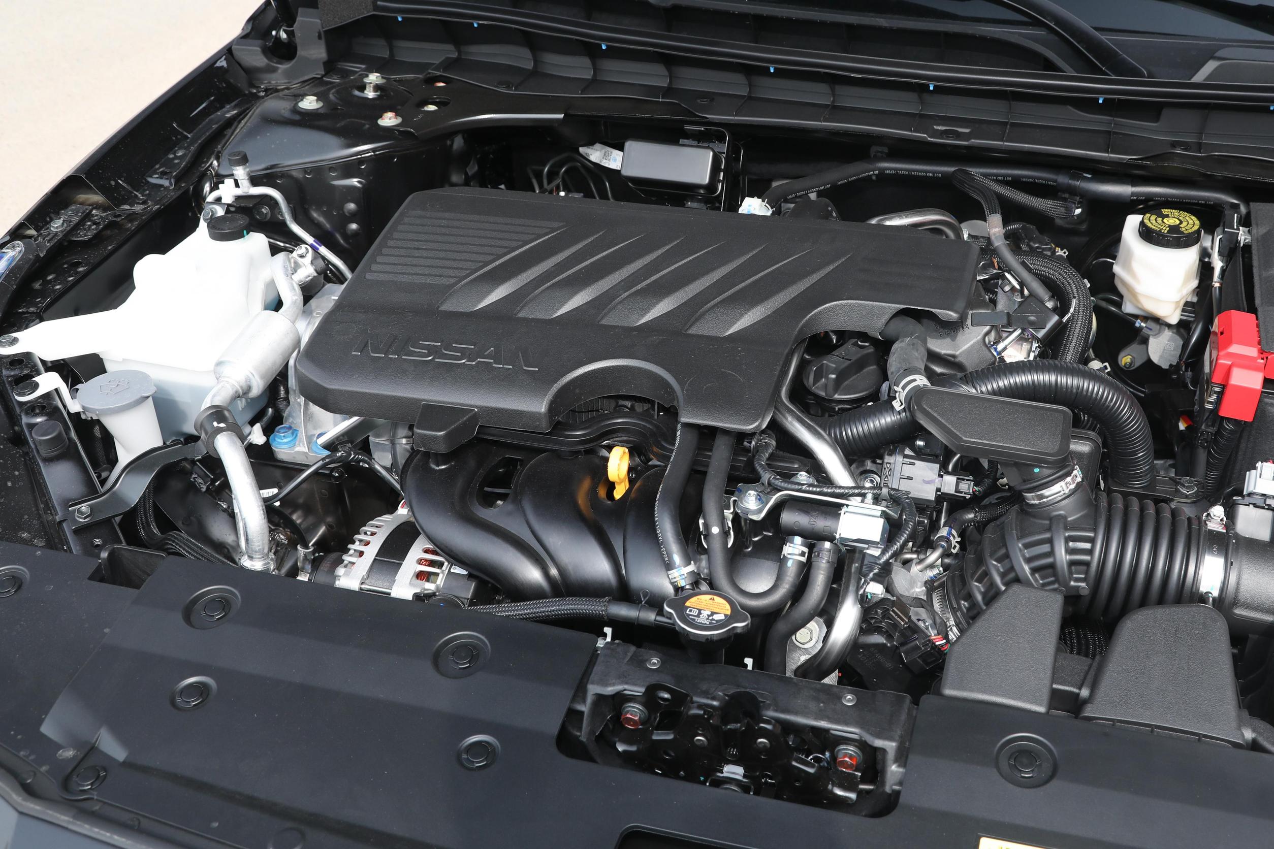 天籁 2024款 2.0L SV 黑金版图片_日产_32/55张图片_汽车外观图库_懂车帝