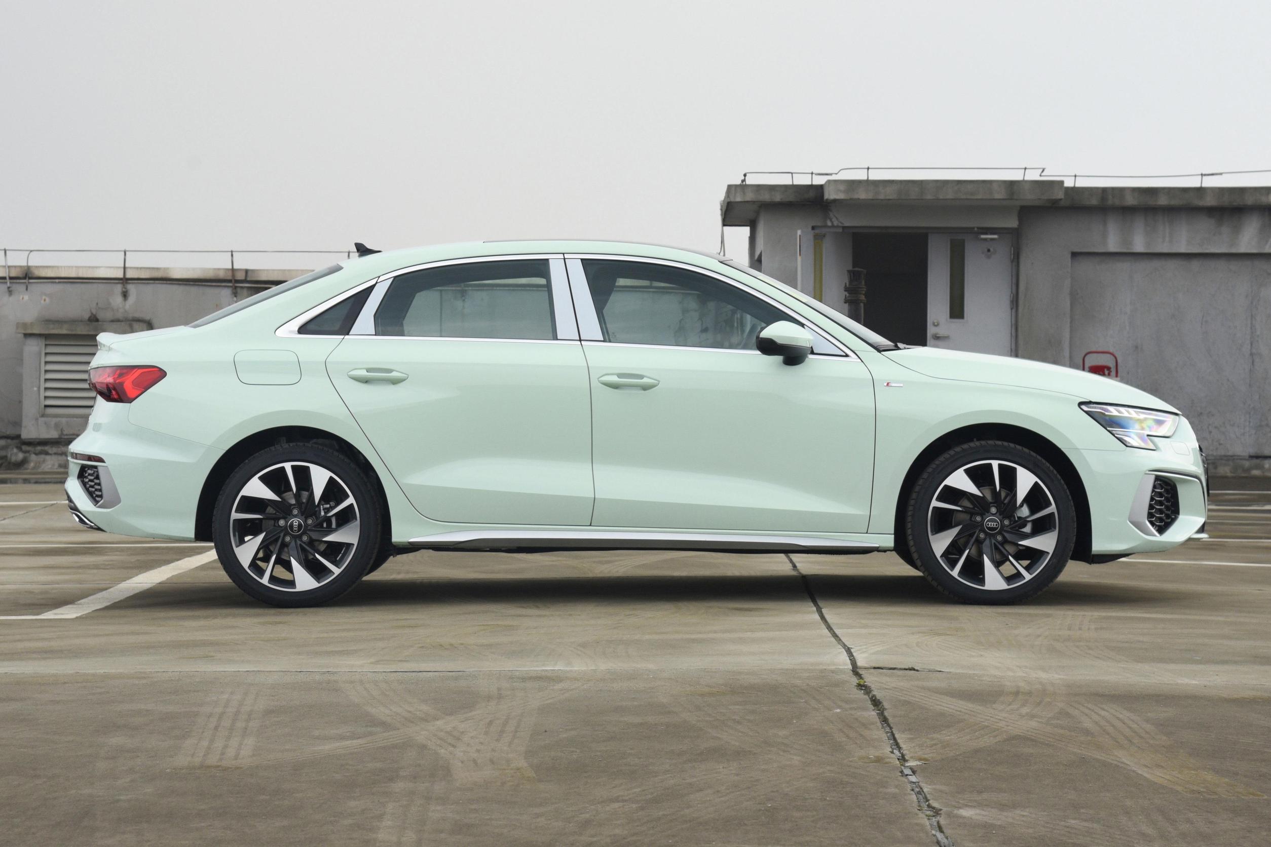 奥迪A3 2023款 A3L Limousine 35 TFSI 时尚运动型图片_奥迪_1/180张图片_汽车外观图库_懂车帝