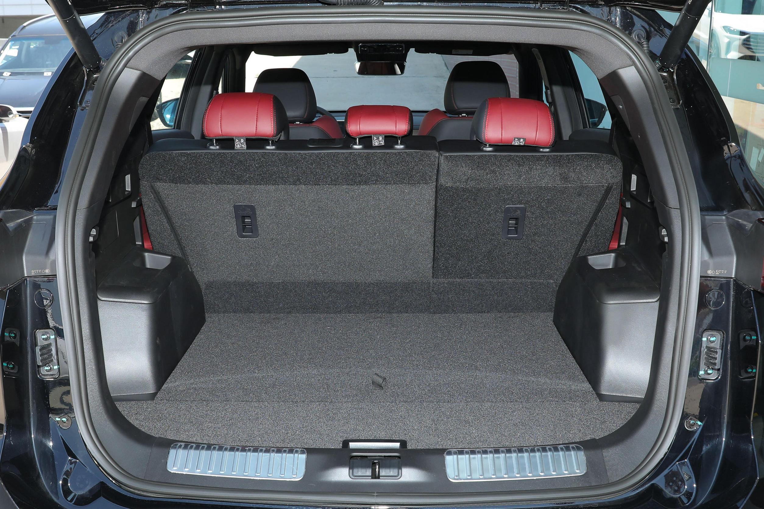 捷途X70 PLUS 2022款 1.6T DCT地 Pro+ 5座图片_捷途_48/51张图片_汽车空间图库_懂车帝