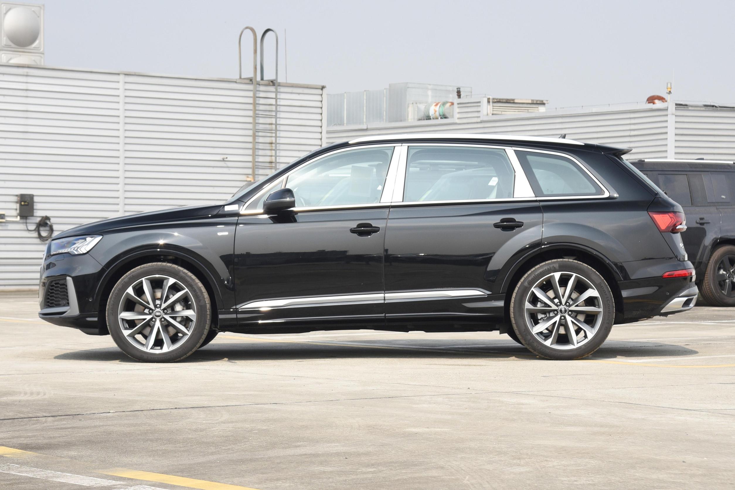 奥迪Q7 2024款 55 TFSI quattro S line运动型图片_奥迪_5/63张图片_汽车外观图库_懂车帝