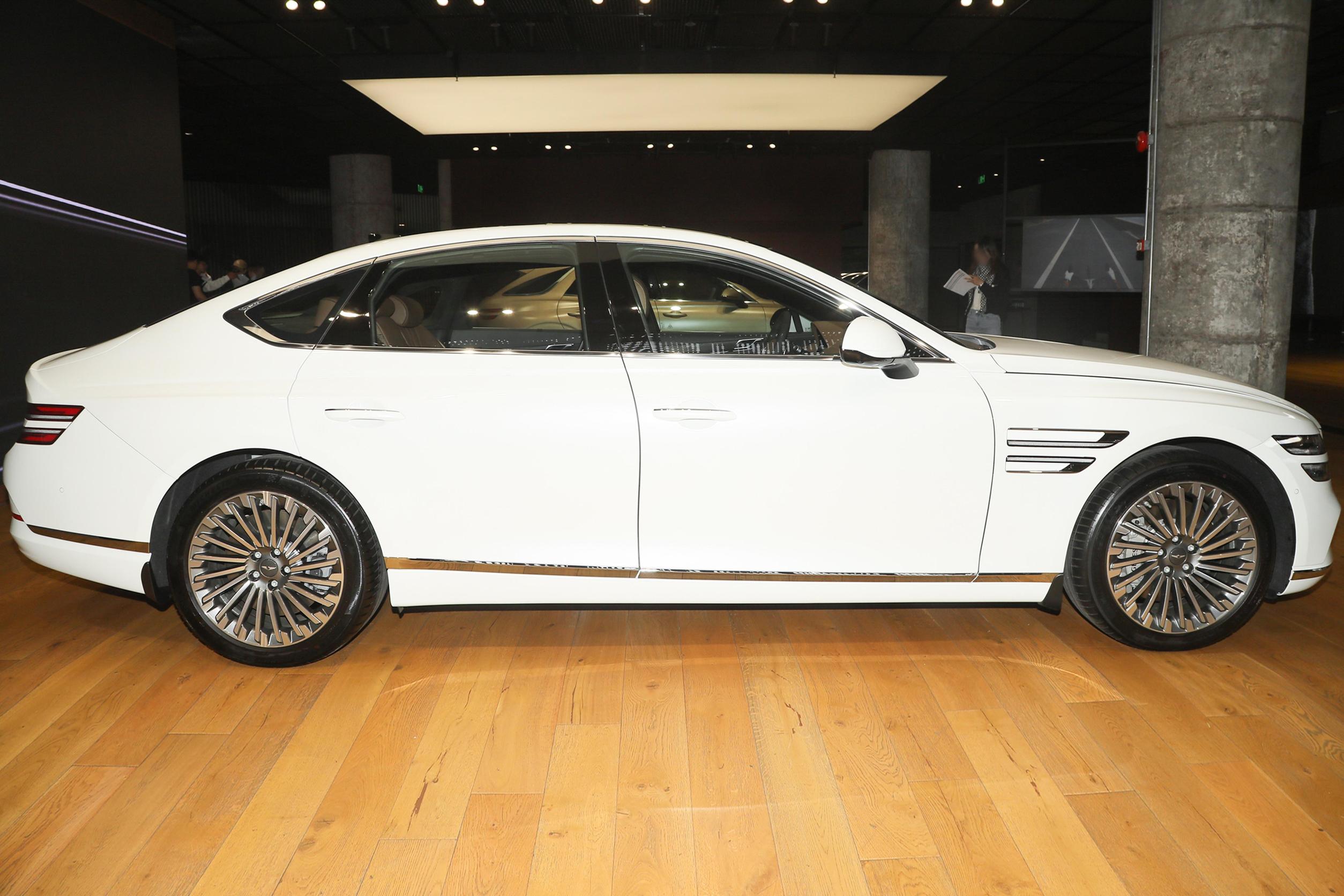 捷尼赛思纯电G80 2023款 纯电G80 旗舰版图片_捷尼赛思_2/110张图片_汽车外观图库_懂车帝