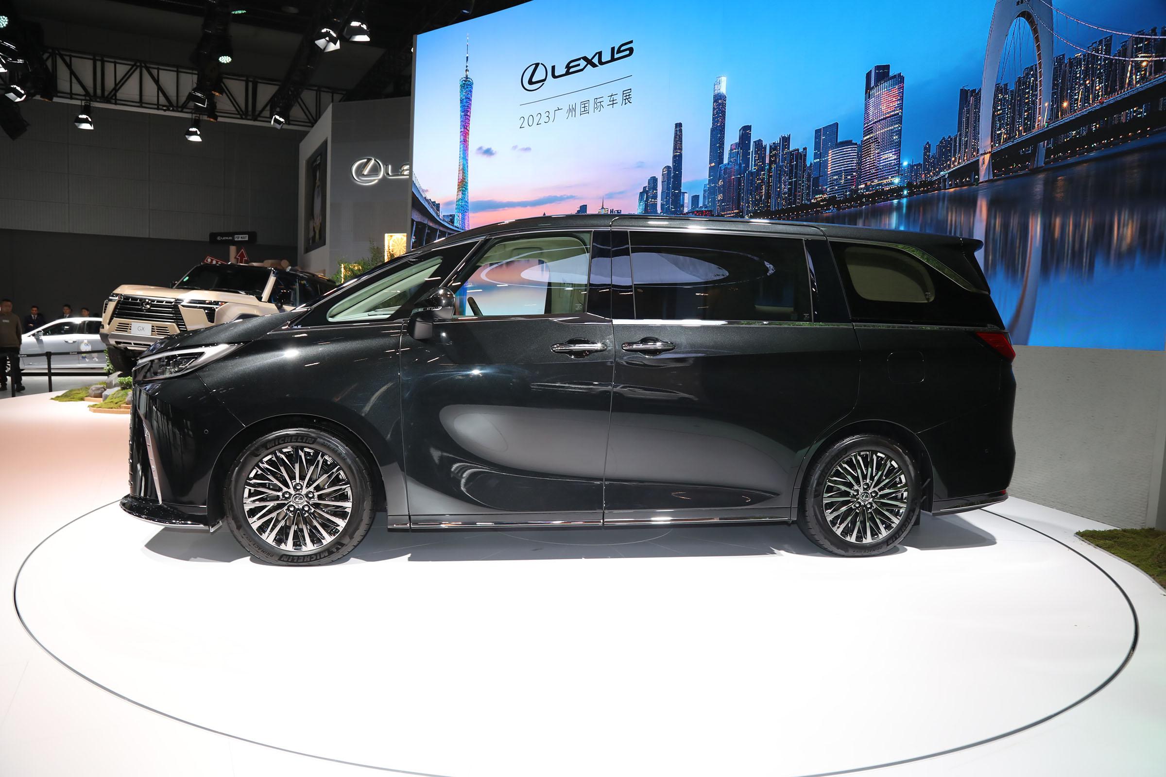 雷克萨斯LM 2023款 500h DIRECT4 四座御世版图片_雷克萨斯_2/32张图片_汽车车展图库_懂车帝