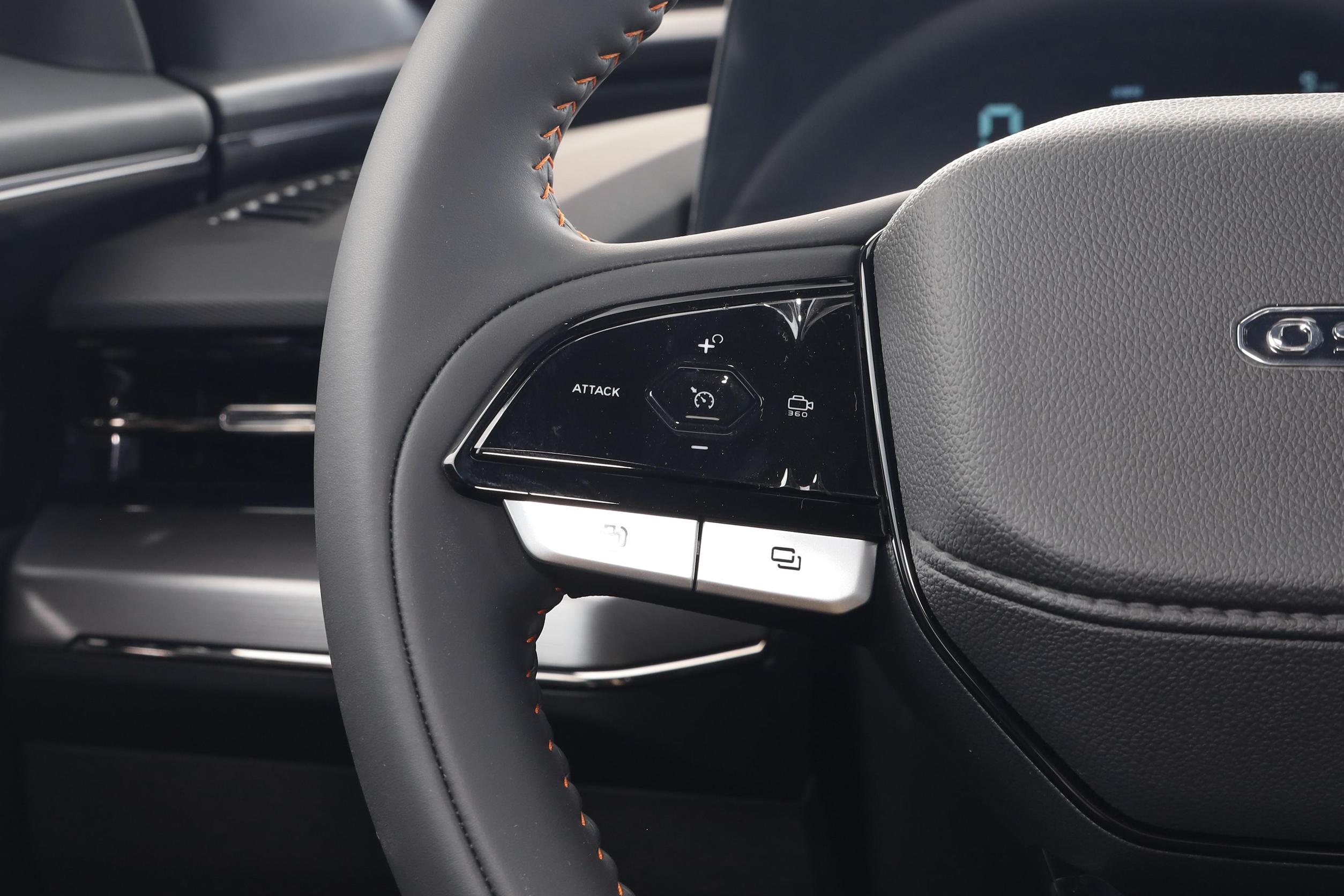 长安欧尚Z6 iDD新能源 2023款 智电iDD 150KM旗舰型图片_长安欧尚_13/48张图片_汽车内饰图库_懂车帝