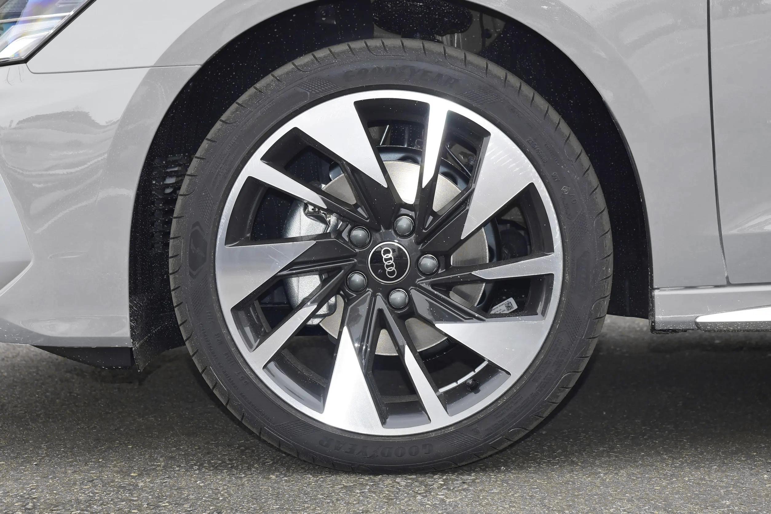 奥迪A3 2024款 A3L Limousine 35 TFSI 时尚运动型图片_奥迪_12/206张图片_汽车外观图库_懂车帝