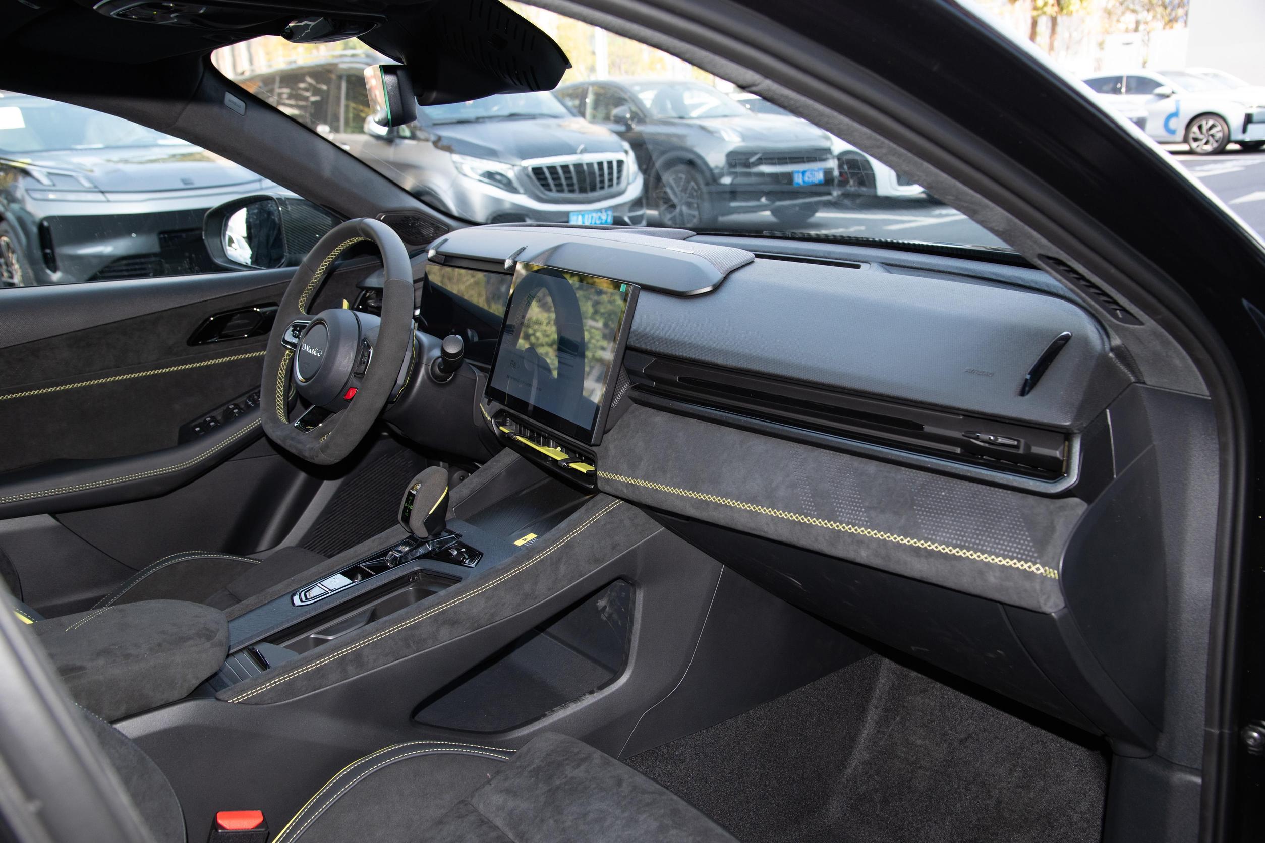 领克03 2023款 03+ Racing 四驱版图片_领克_20/46张图片_汽车内饰图库_懂车帝