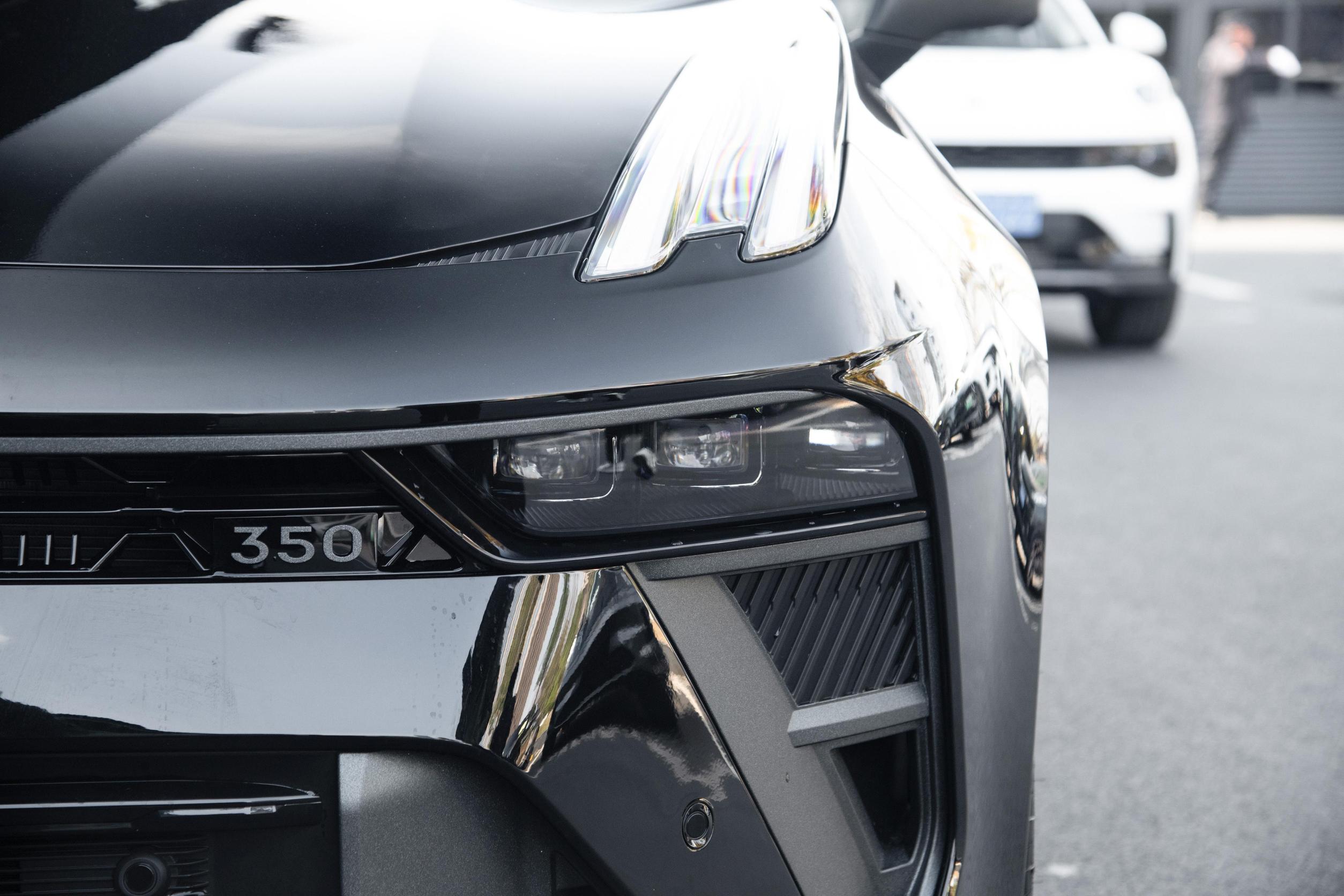 领克03 2023款 03+ Racing 四驱版图片_领克_4/47张图片_汽车外观图库_懂车帝