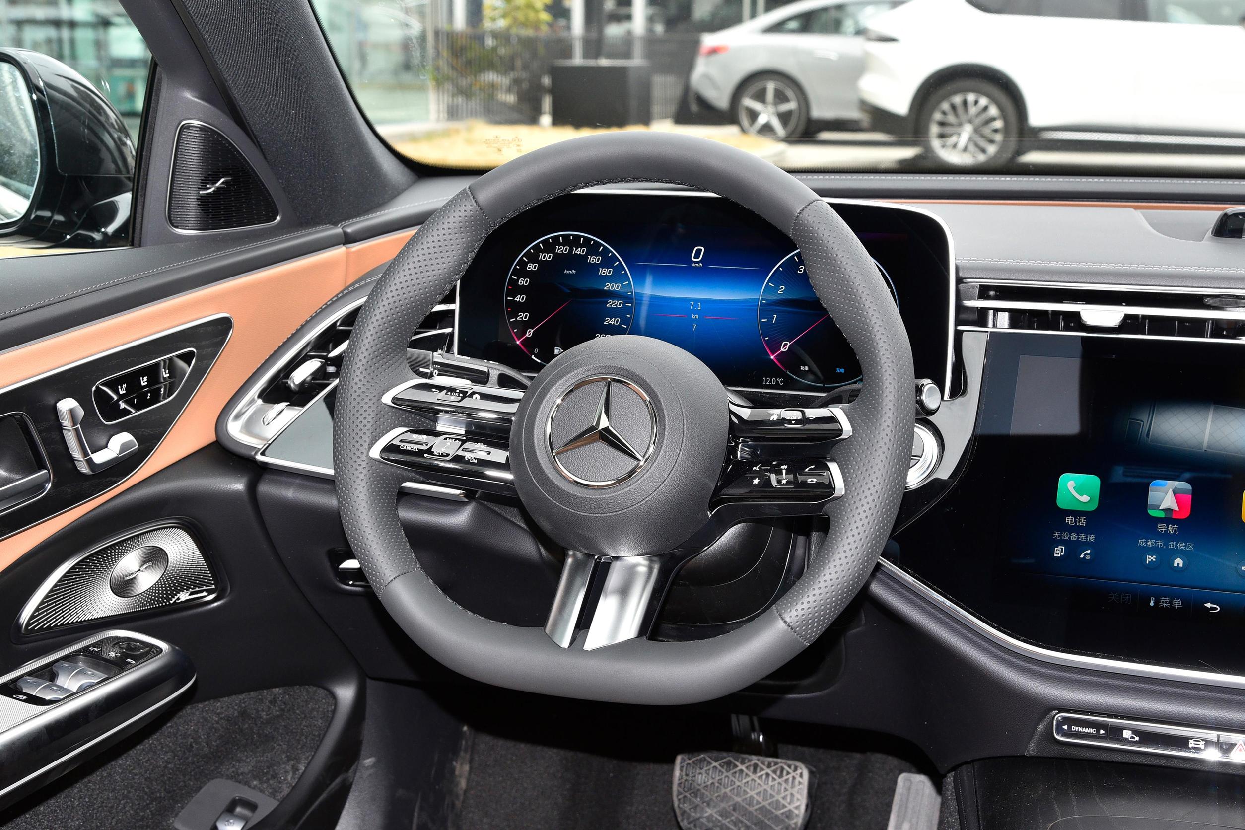 奔驰E级 2024款 E 300 L 豪华型 运动轿车图片_奔驰_4/59张图片_汽车内饰图库_懂车帝