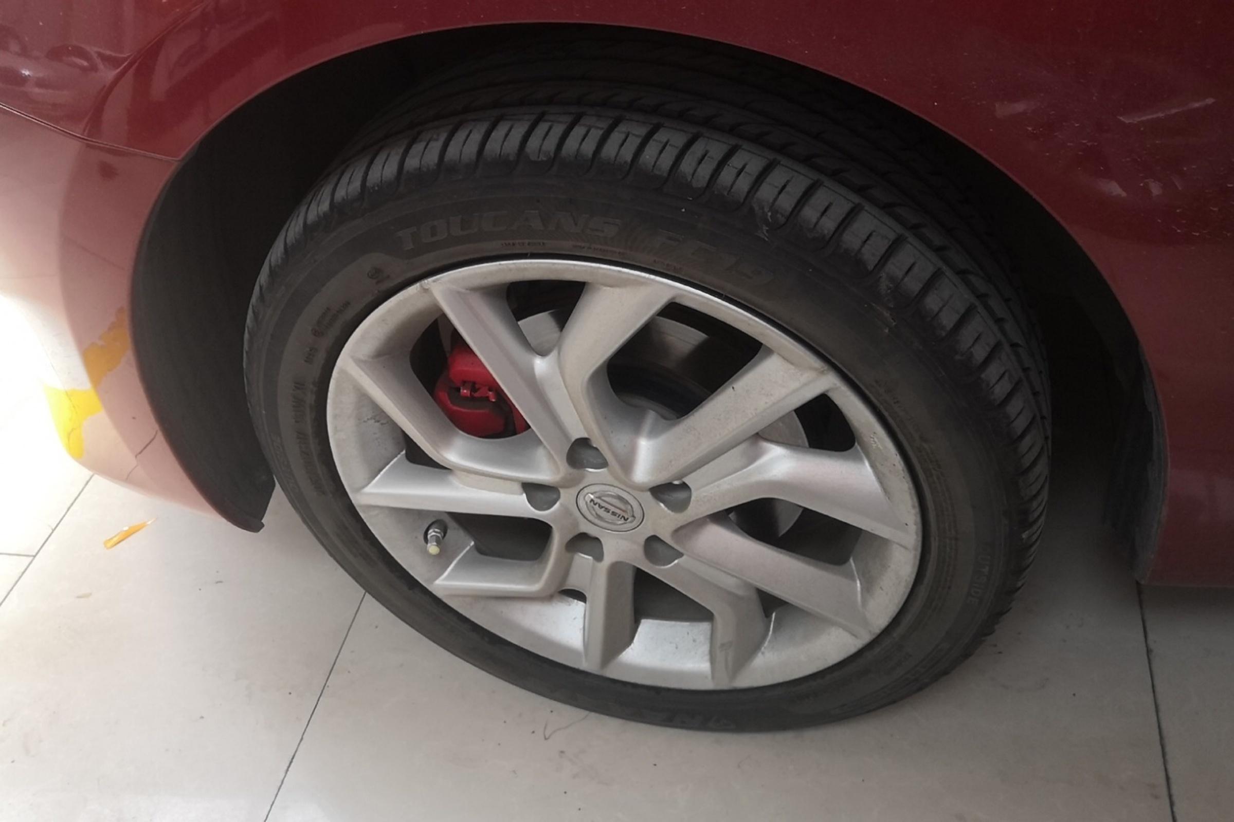 骐达TIIDA 2015款 1.6T M-CVT GTS限量版图片_日产_3/10张图片_汽车外观图库_懂车帝