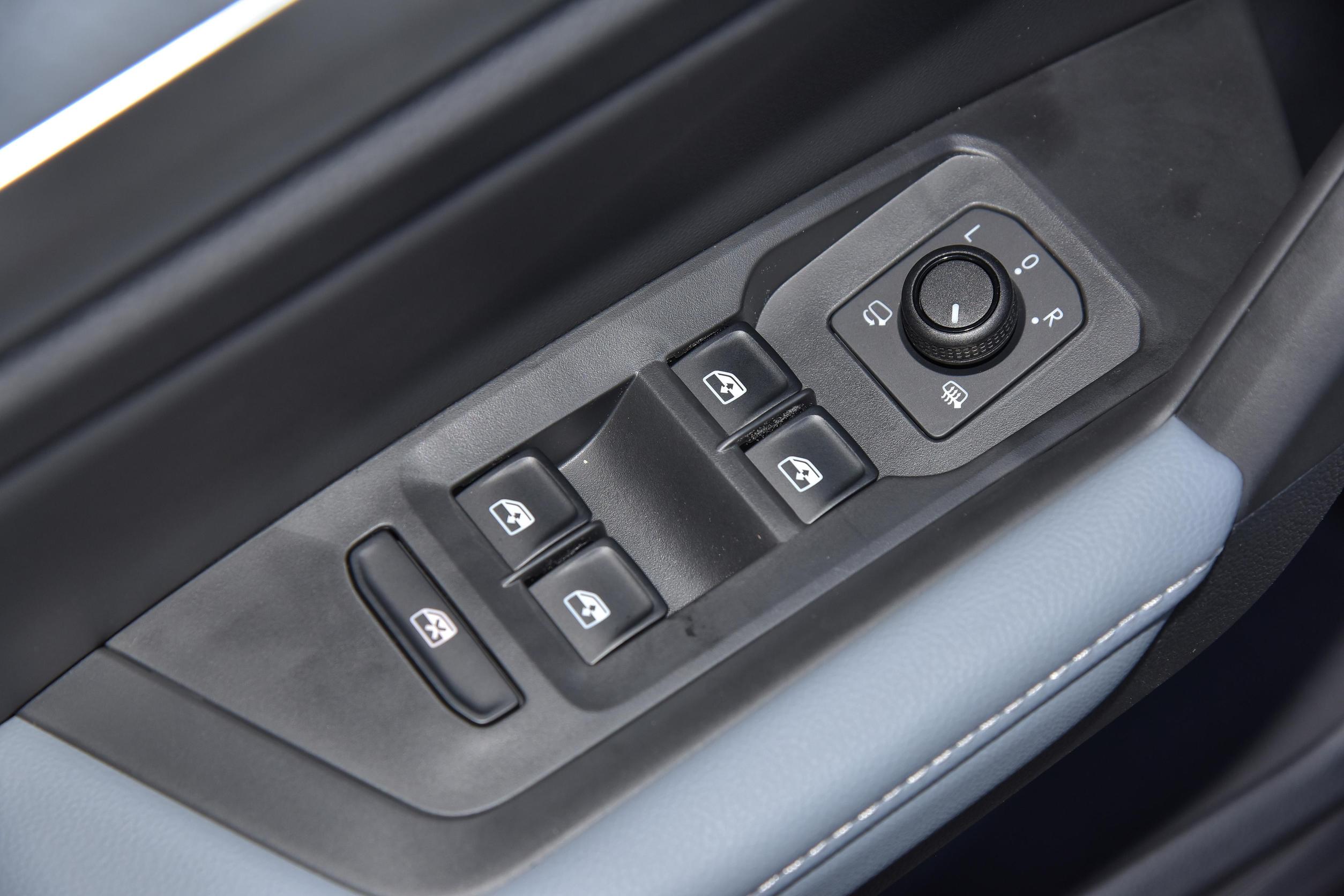 朗逸 2024款 300TSI DSG满逸版图片_大众_22/56张图片_汽车空间图库_懂车帝