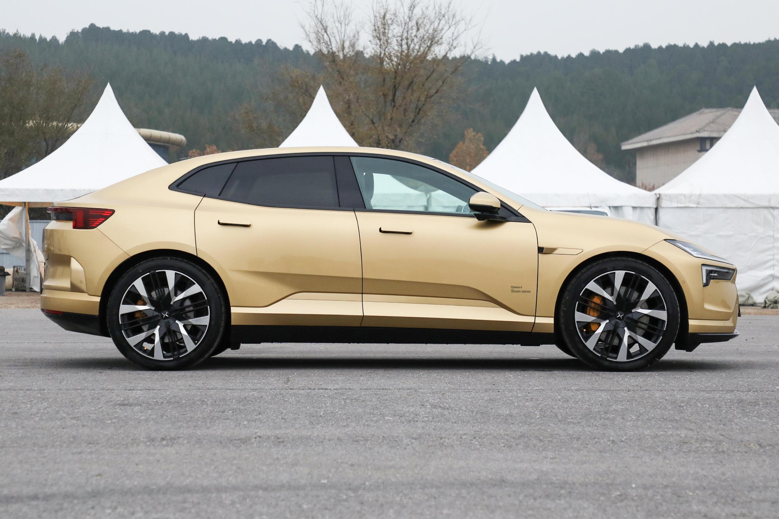 Polestar 4 2024款 双电机长续航PLUS 双星互联版图片_Polestar极星_7/46张图片_汽车外观图库_懂车帝