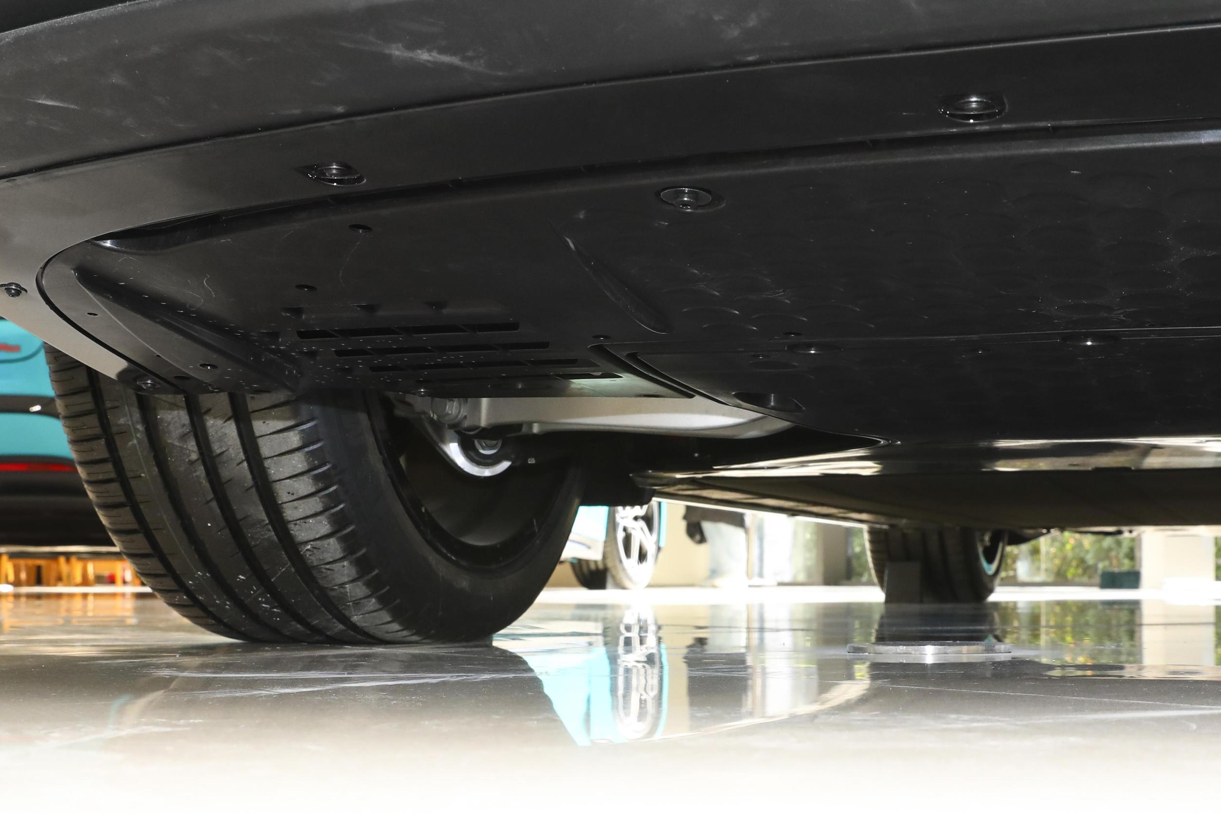 小米SU7 2024款 后驱标准长续航智驾版图片_小米汽车_114/143张图片_汽车外观图库_懂车帝