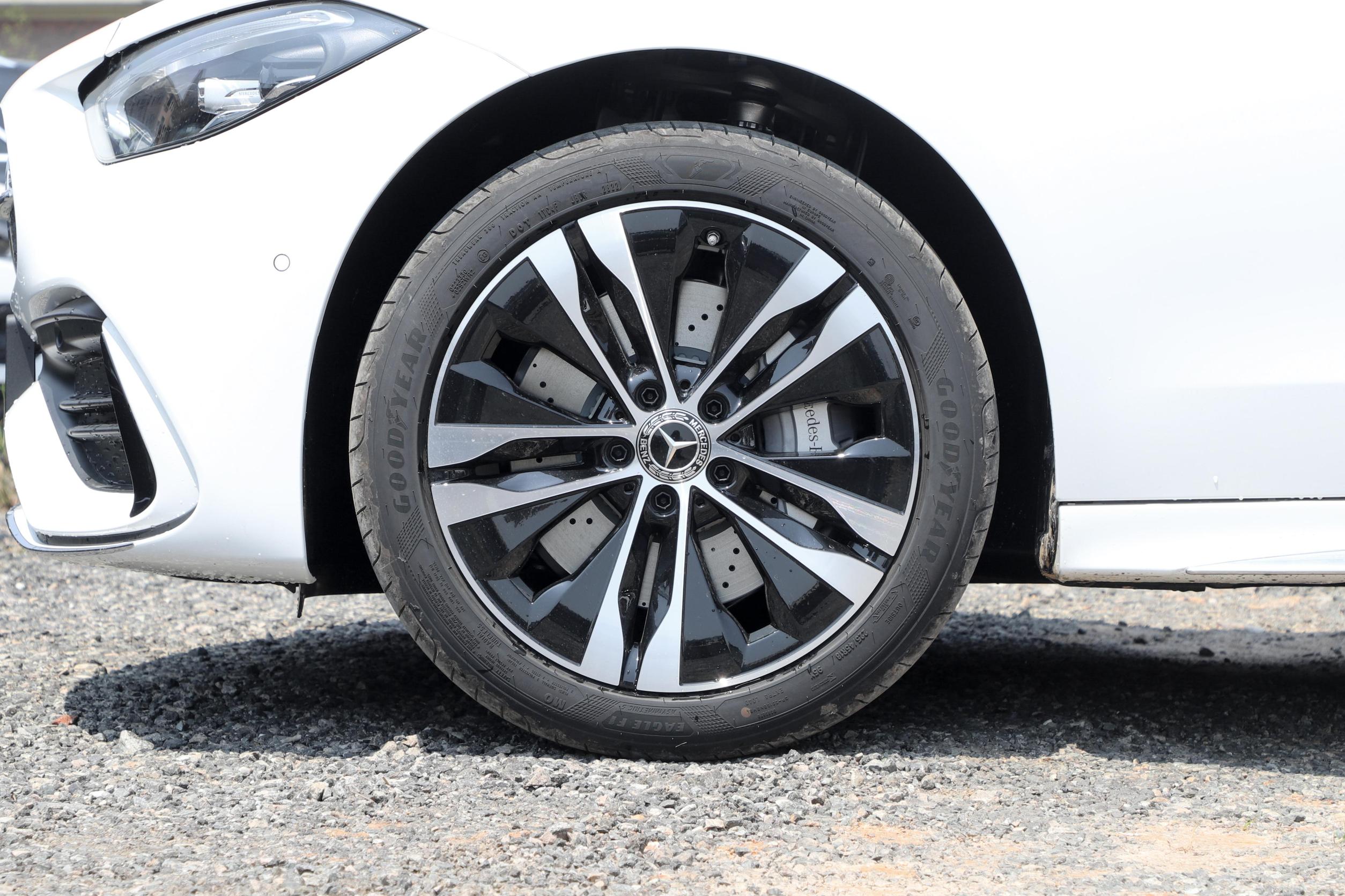 奔驰C级PHEV 2022款 C 350 eL图片_奔驰_99/171张图片_汽车外观图库_懂车帝