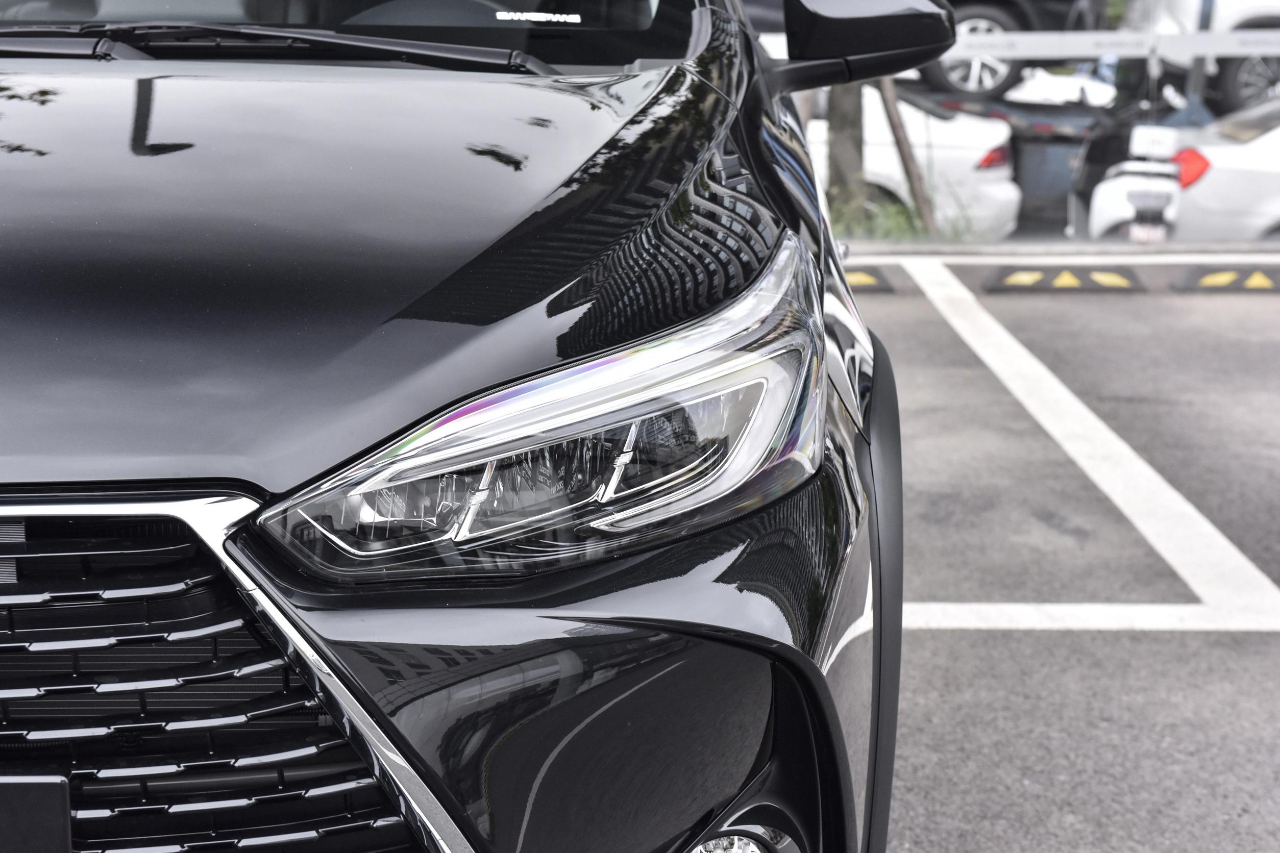 YARiS L 致炫 2022款 致炫X 1.5L CVT豪华PLUS版图片_丰田_2/104张图片_汽车外观图库_懂车帝