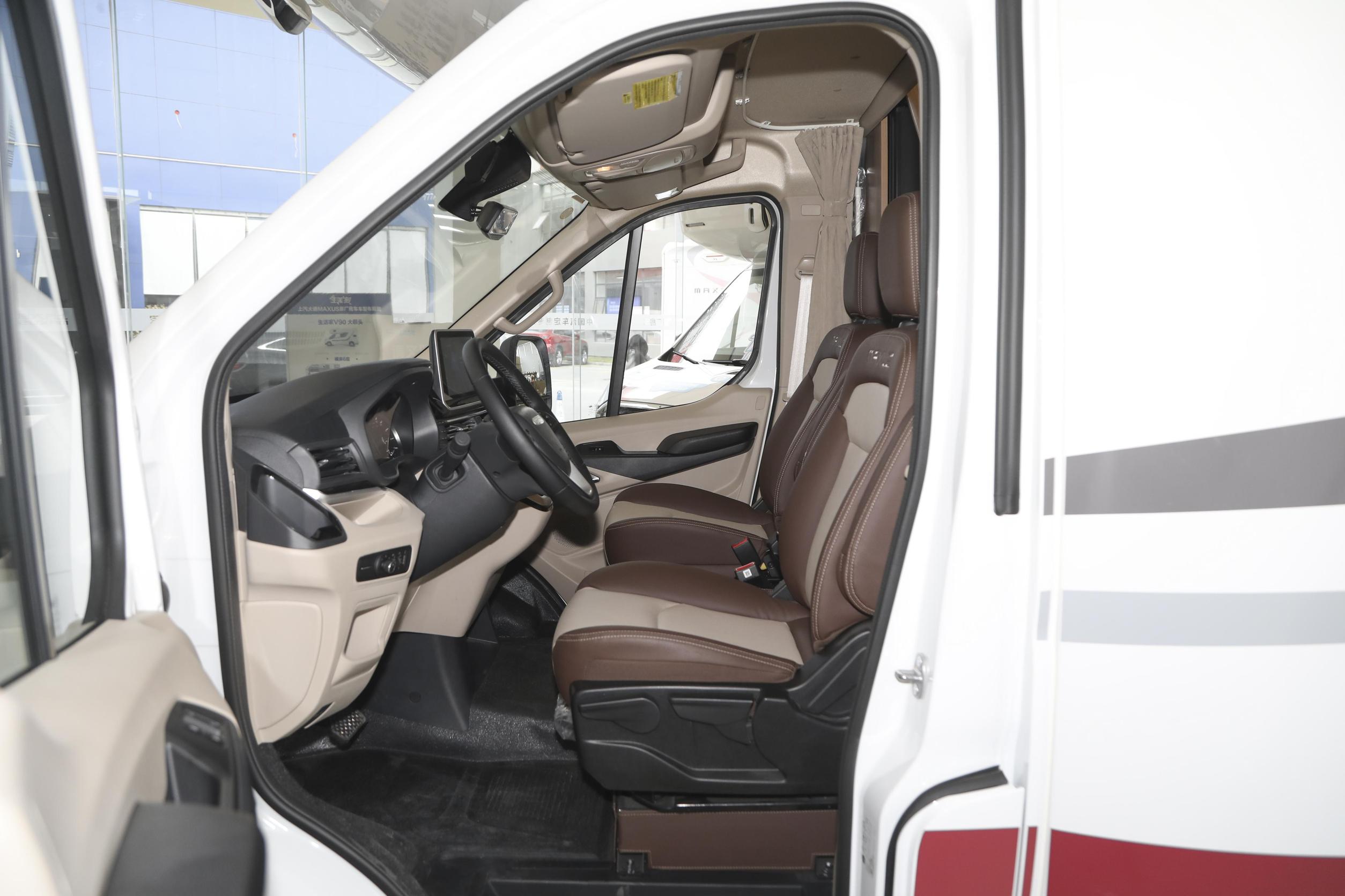 上汽大通MAXUS V90房车 2021款 2.0T生活家V90自行式C型房车旗舰版大额头纵床图片_上汽大通MAXUS_7/54张图片_汽车 ...