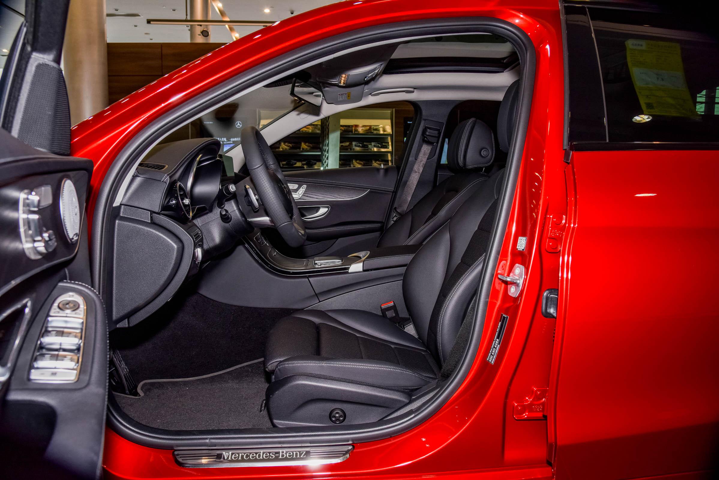 奔驰C级 2021款 C 260 L 运动星耀臻藏版图片_奔驰_3/53张图片_汽车空间图库_懂车帝