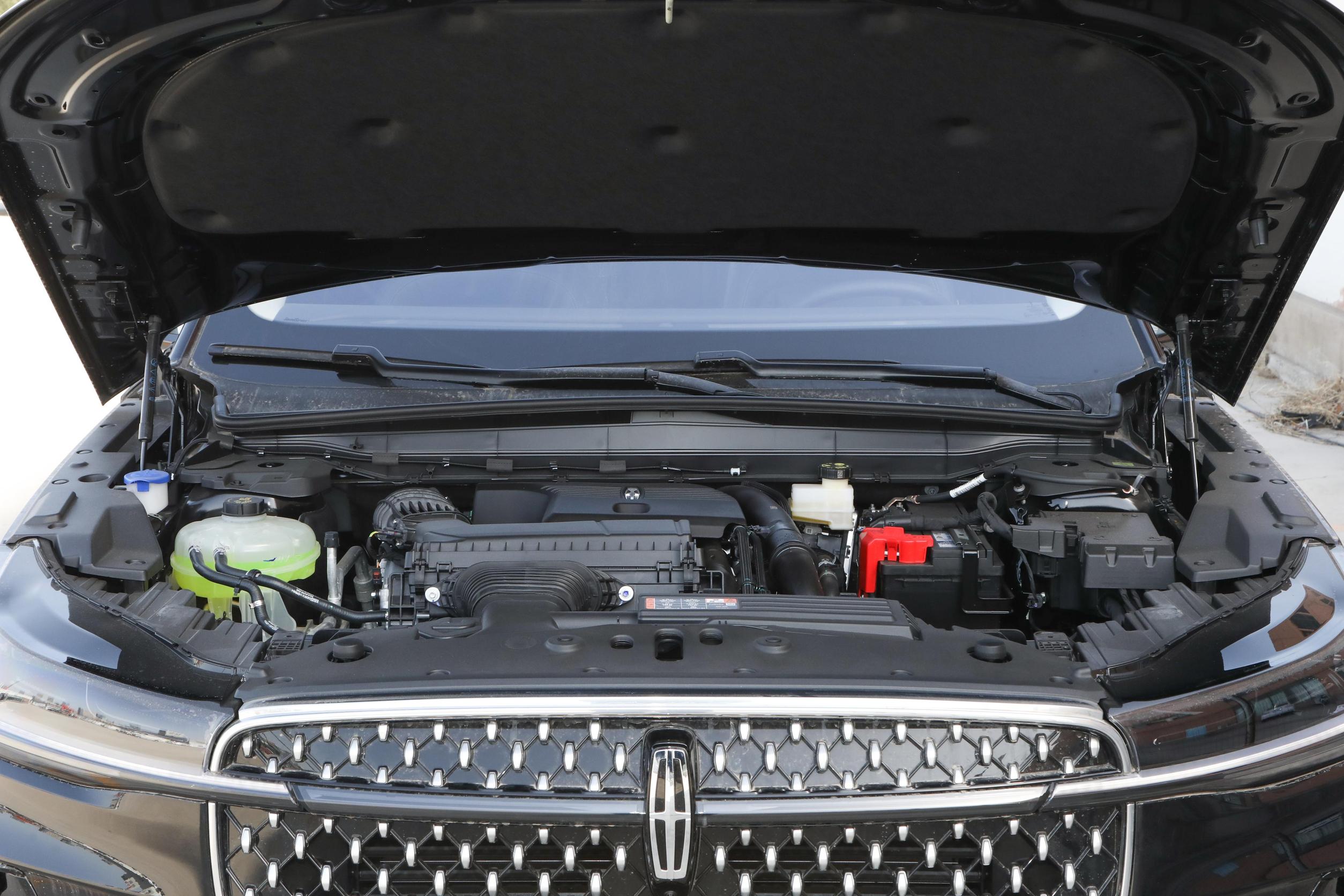 航海家 2024款 2.0T 四驱 尊享版图片_林肯_6/302张图片_汽车外观图库_懂车帝