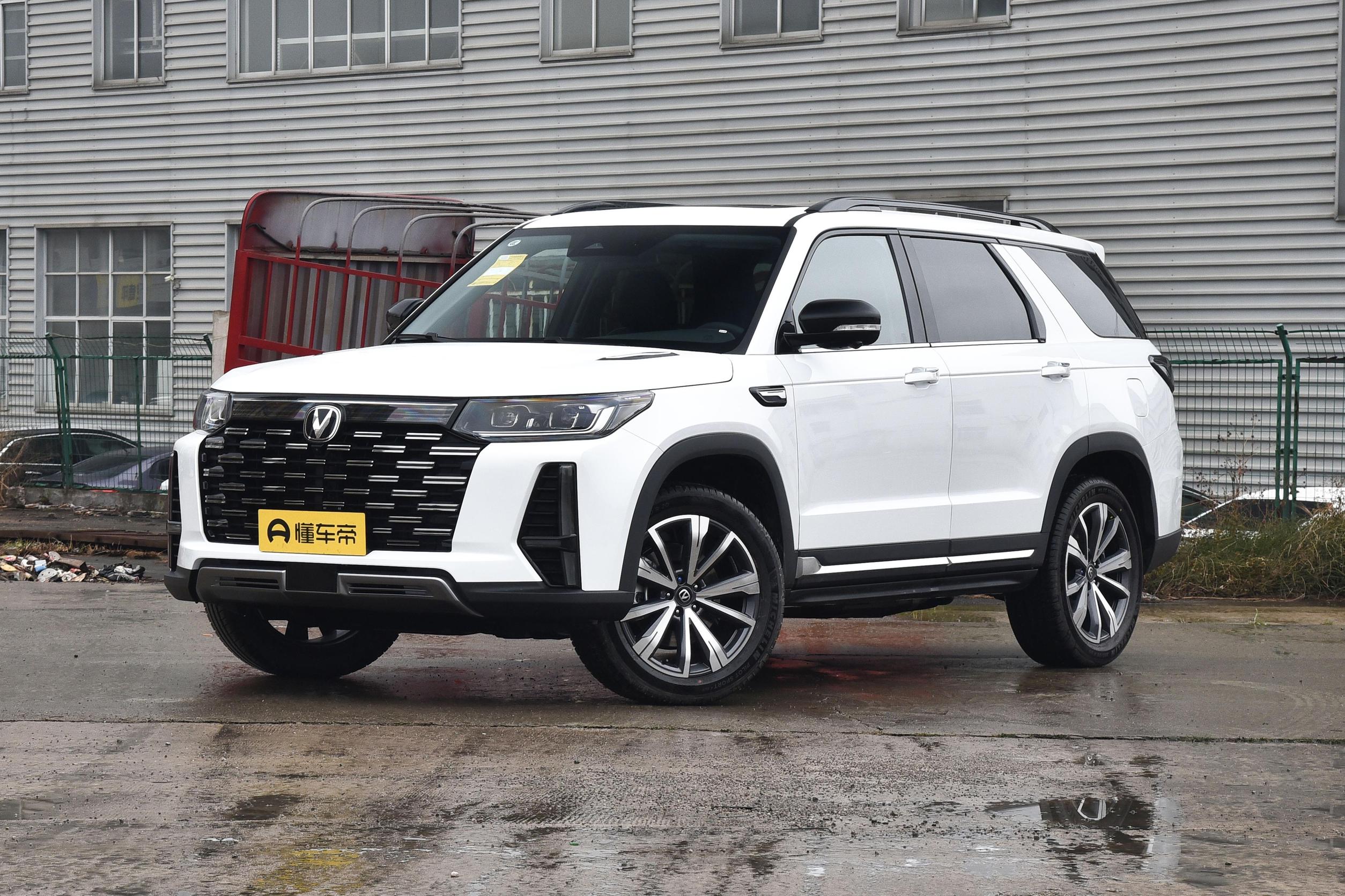 长安CS95 2023款 PLUS版 2.0T 四驱尊贵型图片_长安_8/80张图片_汽车外观图库_懂车帝