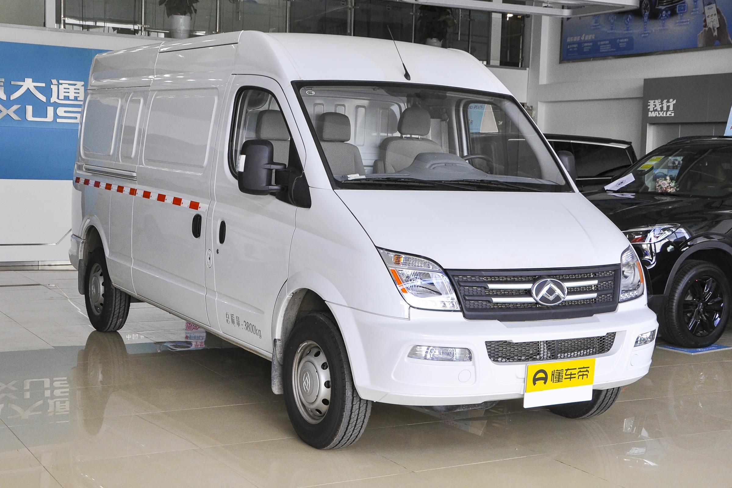 上汽大通MAXUS V80 2021款 2.0T 经典城配王 6挡手动长轴中顶3座图片_上汽大通MAXUS_21/63张图片_汽车外观图库_懂车帝