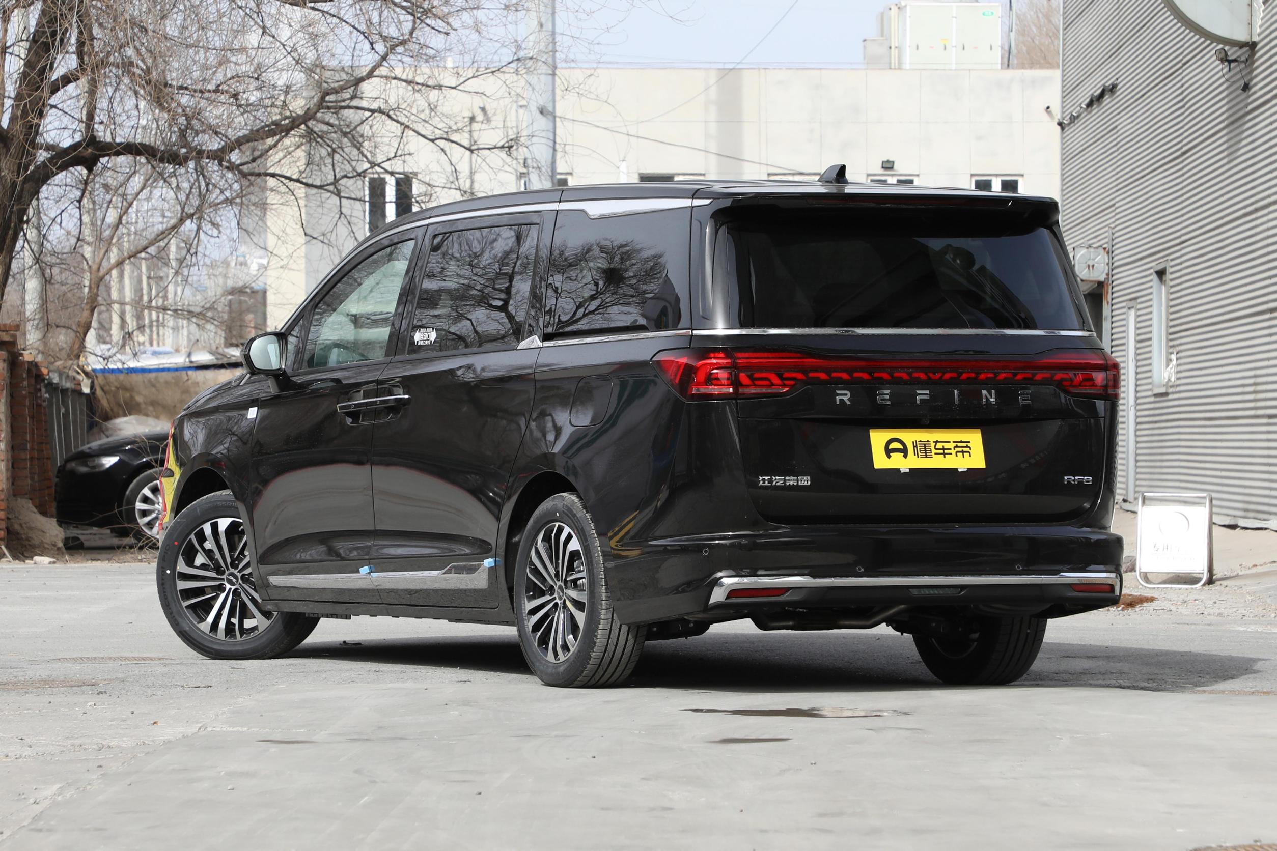 瑞风RF8 2024款 2.0T 智聆版旗舰型图片_江淮瑞风_22/96张图片_汽车外观图库_懂车帝