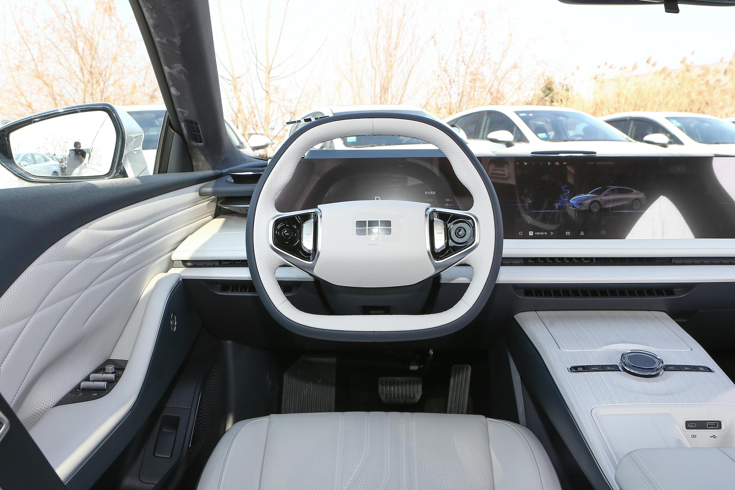银河E8 2024款 550km MAX图片_吉利银河_35/40张图片_汽车内饰图库_懂车帝