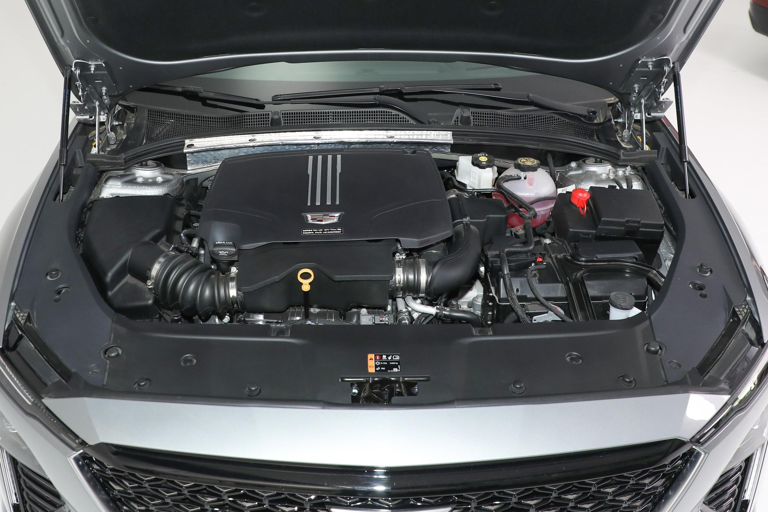 凯迪拉克GT4 2023款 25T 尊贵型图片_凯迪拉克_1/179张图片_汽车外观图库_懂车帝