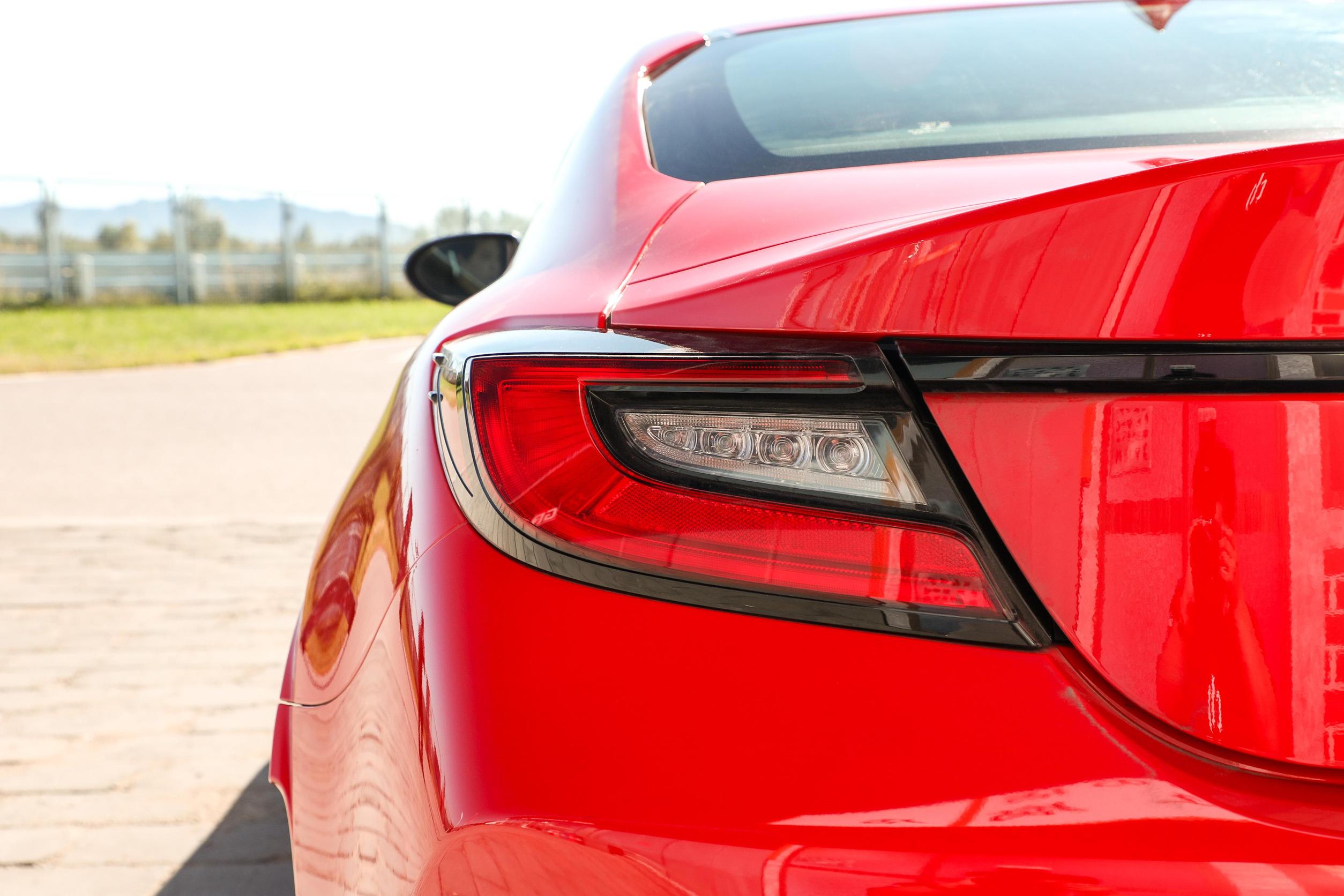 丰田86 2022款 GR 86 2.4L 自动基本型图片_丰田_2/41张图片_汽车外观图库_懂车帝