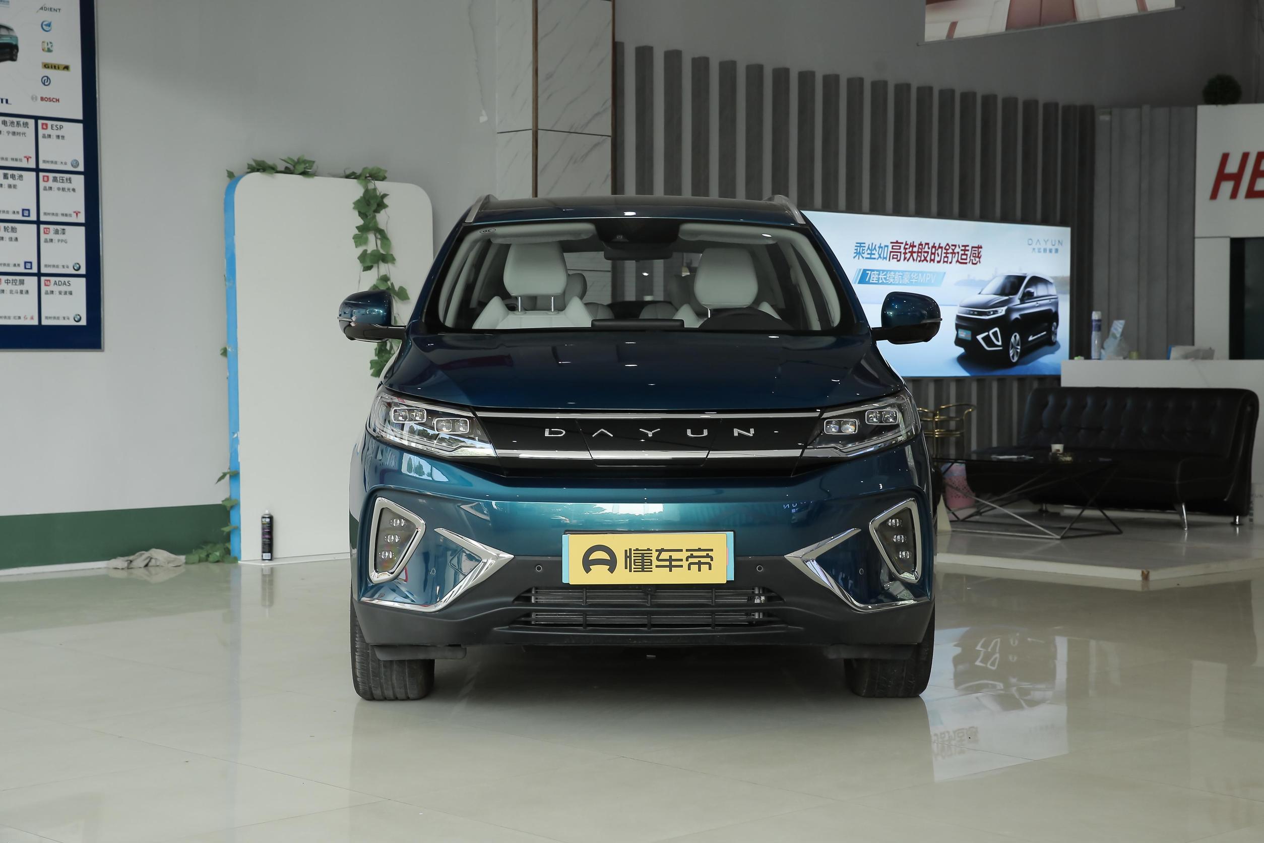 远志M1 2022款 4座头等舱 450KM图片_大运_1/58张图片_汽车外观图库_懂车帝