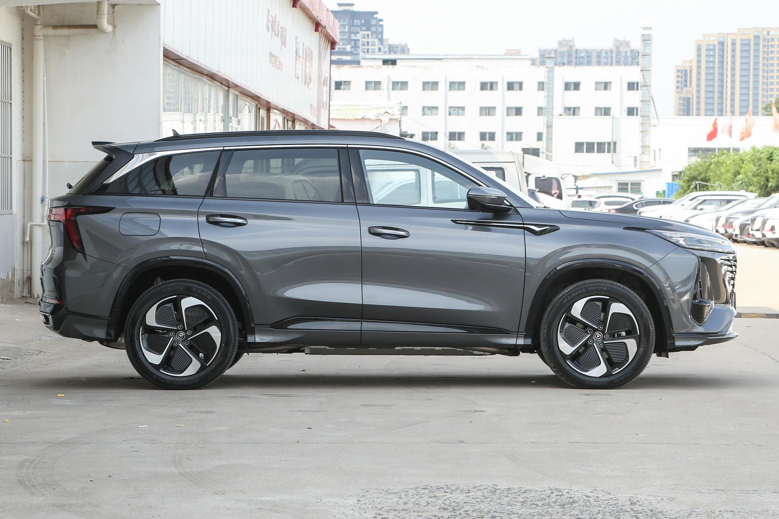 长安CS75 PLUS 智电iDD 2023款 智电iDD 1.5T 150km智领型图片_长安_1/161张图片_汽车外观图库_懂车帝