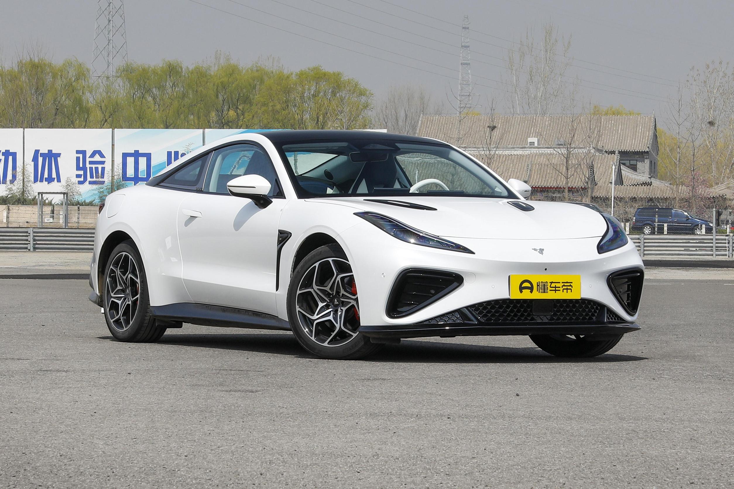 哪吒GT壁纸_哪吒GT_哪吒GT外观图片_19/326张图片_哪吒GT彗星白/整车外观图片_懂车帝