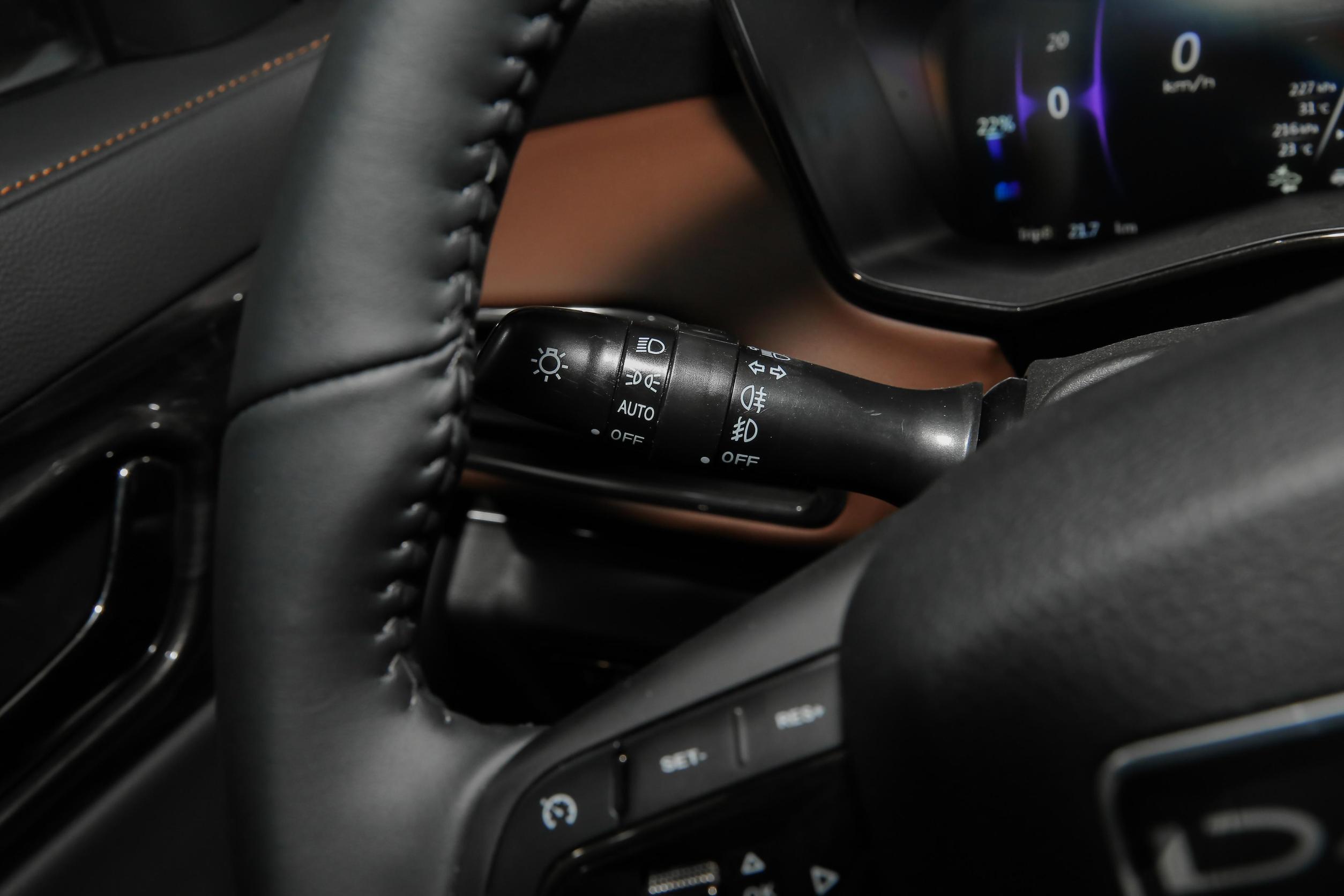 远志M1 2022款 4座头等舱 450KM图片_大运_4/41张图片_汽车内饰图库_懂车帝