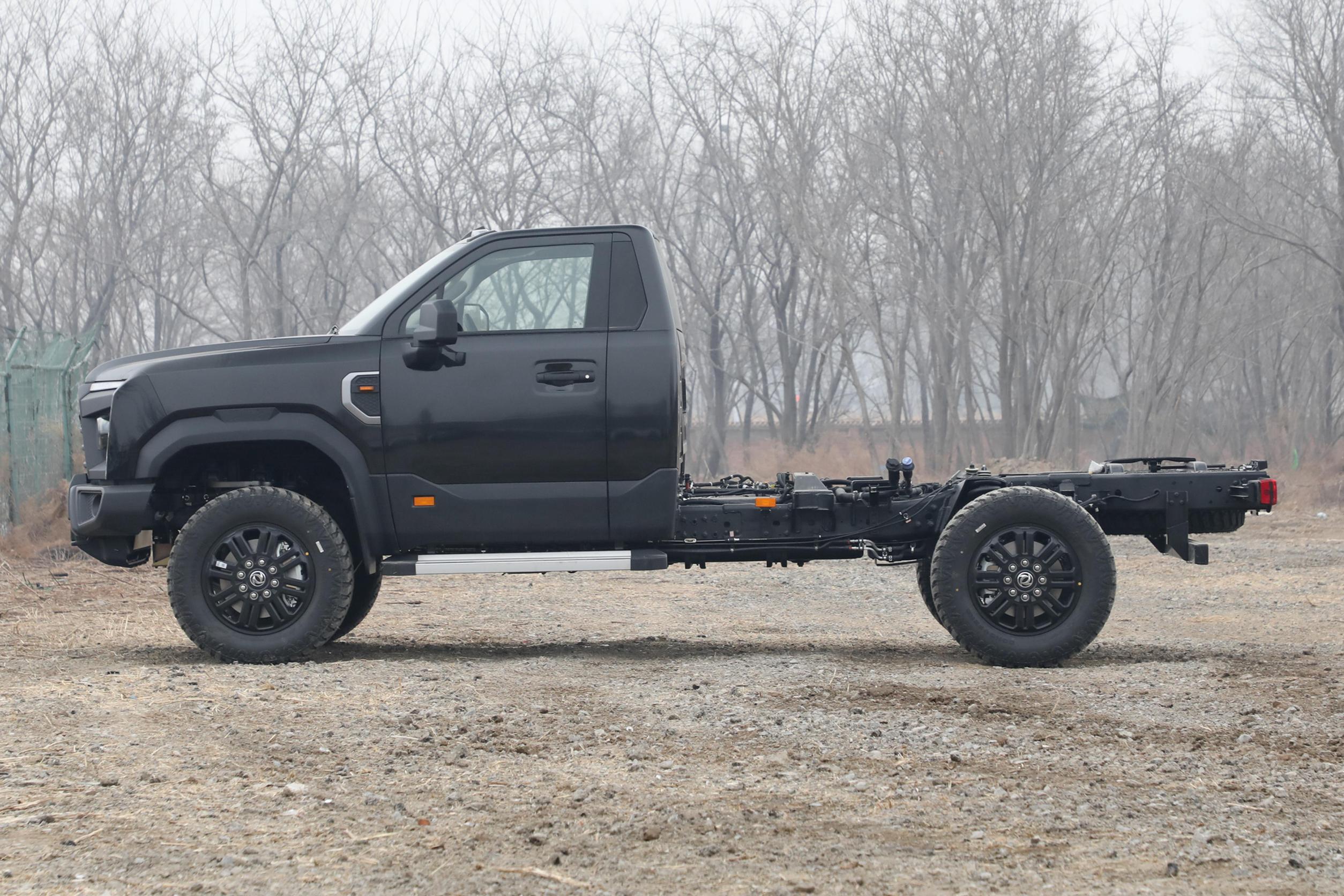 猛士MS600 2023款 6.7T 柴油单排底盘旗舰版图片_东风_4/80张图片_汽车外观图库_懂车帝