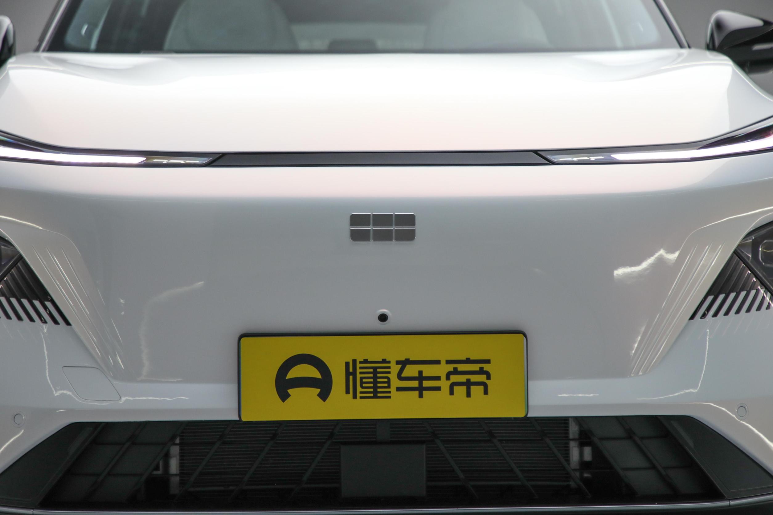 银河L7 2023款 1.5T DHT 115km 星舰图片_吉利银河_1/267张图片_汽车外观图库_懂车帝