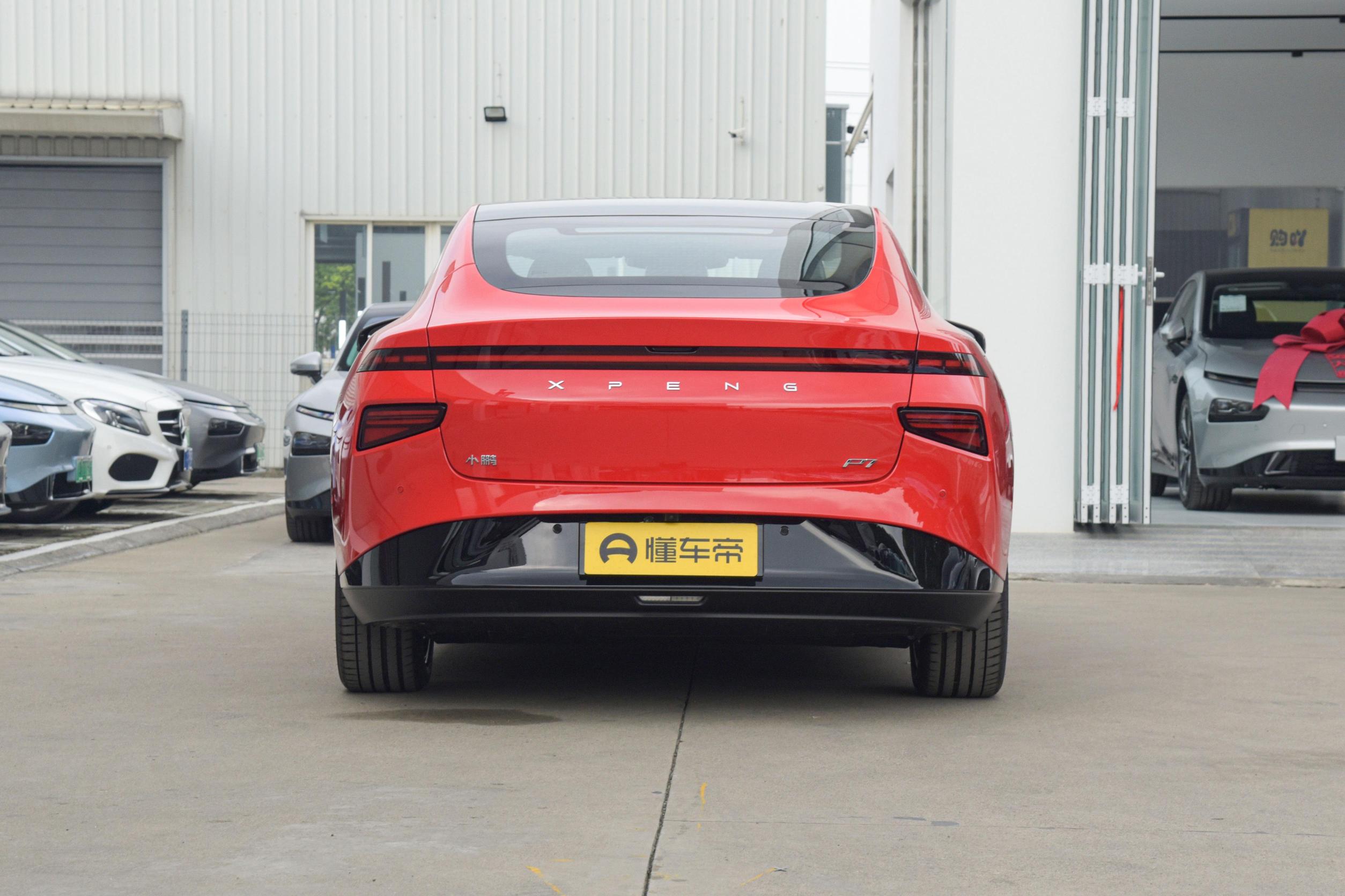 小鹏P7 2022款 625E图片_小鹏汽车_10/116张图片_汽车外观图库_懂车帝