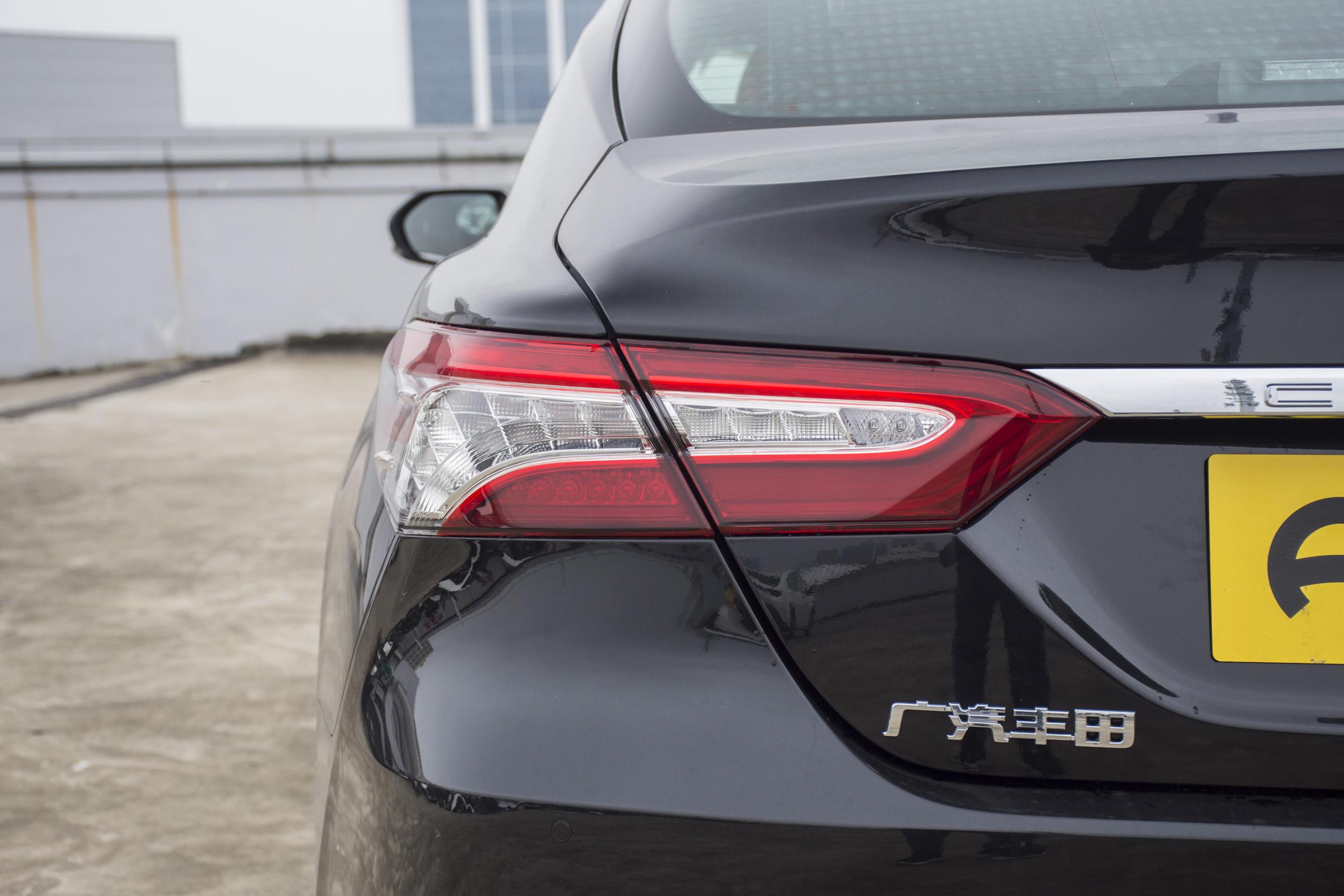 凯美瑞 2023款 2.5Q 旗舰版图片_丰田_2/60张图片_汽车外观图库_懂车帝