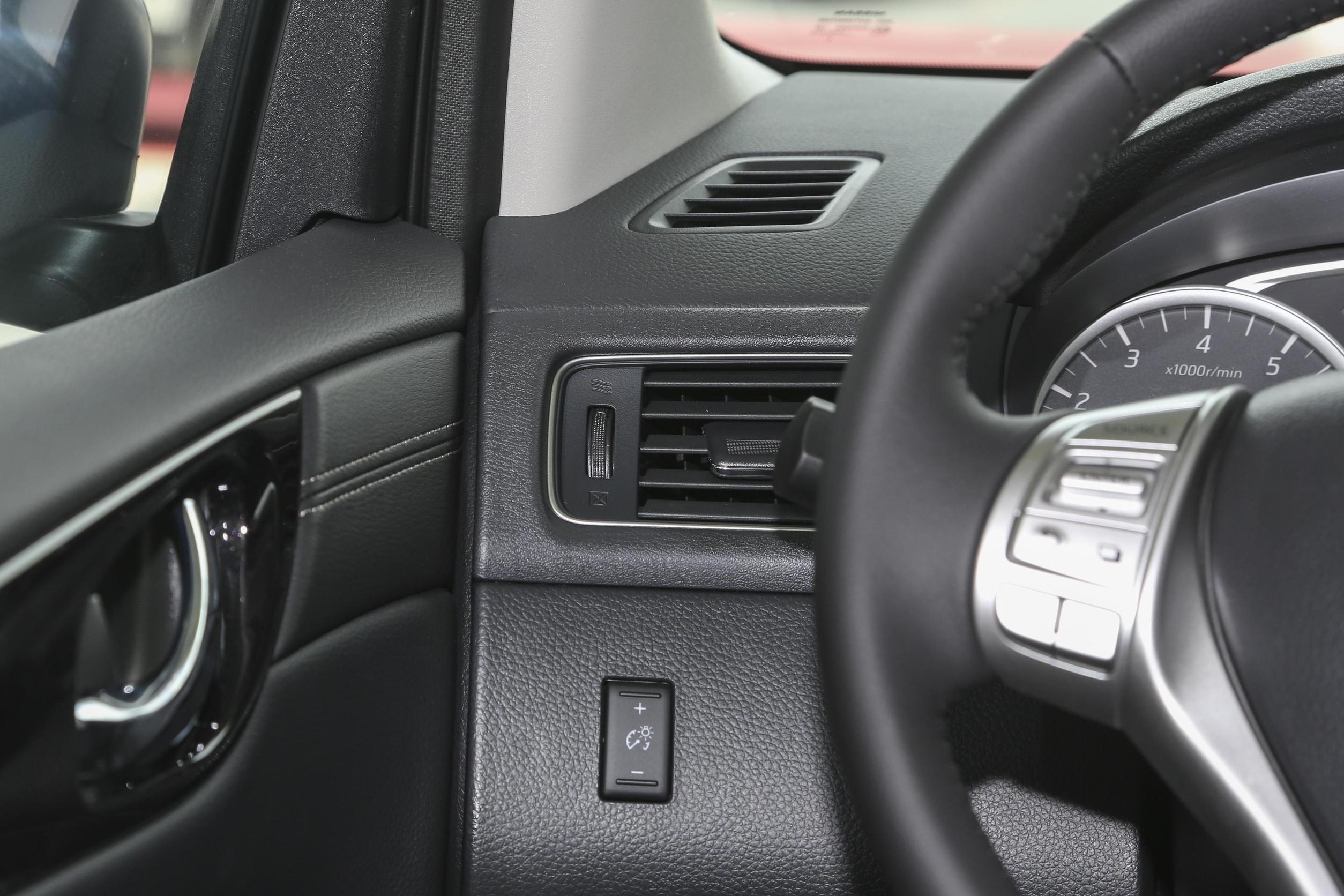 骐达TIIDA 2024款 1.6L CVT智行版图片_日产_33/45张图片_汽车内饰图库_懂车帝