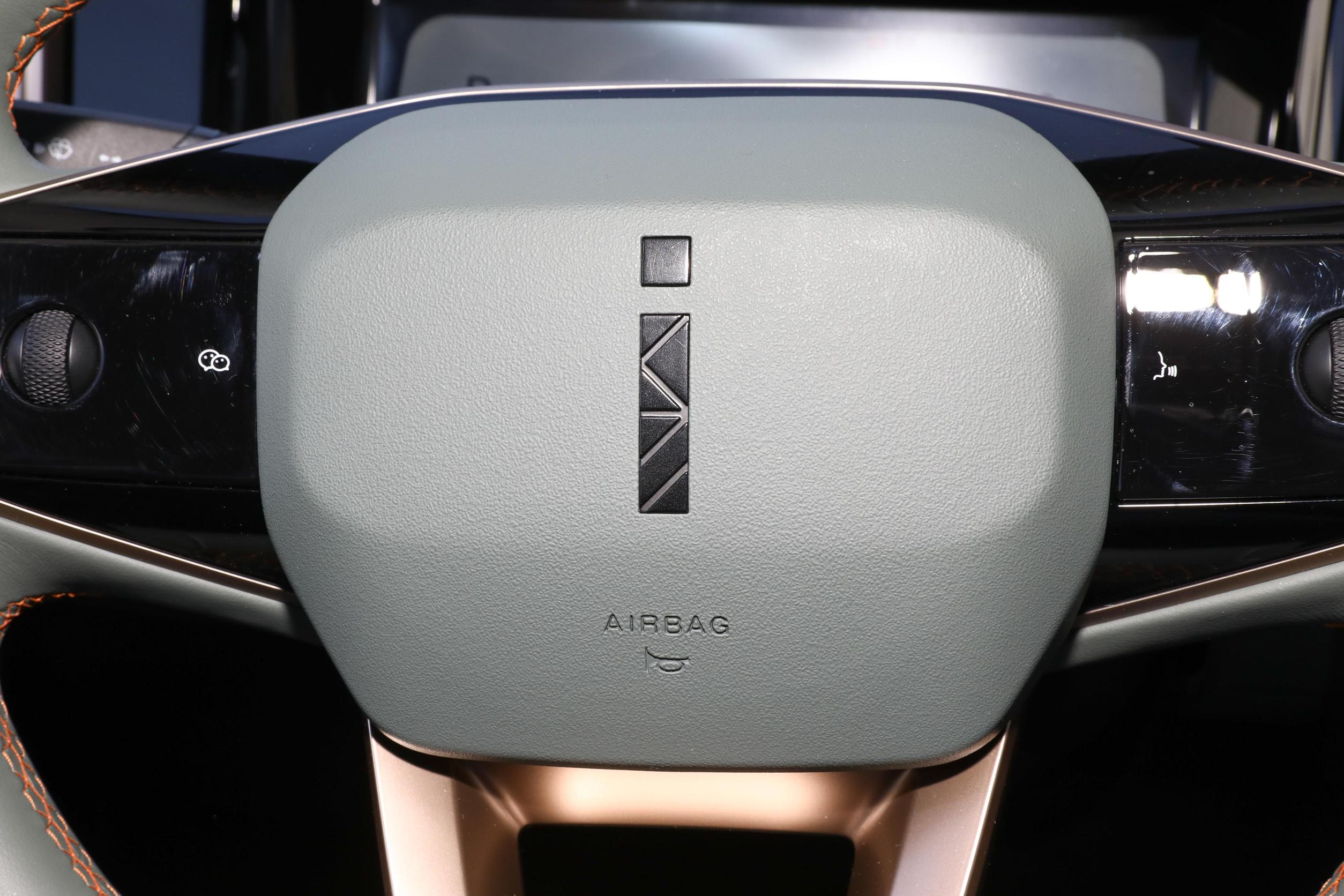 iCAR 03 2024款 四驱 长续航智驾版图片_iCAR_5/40张图片_汽车内饰图库_懂车帝