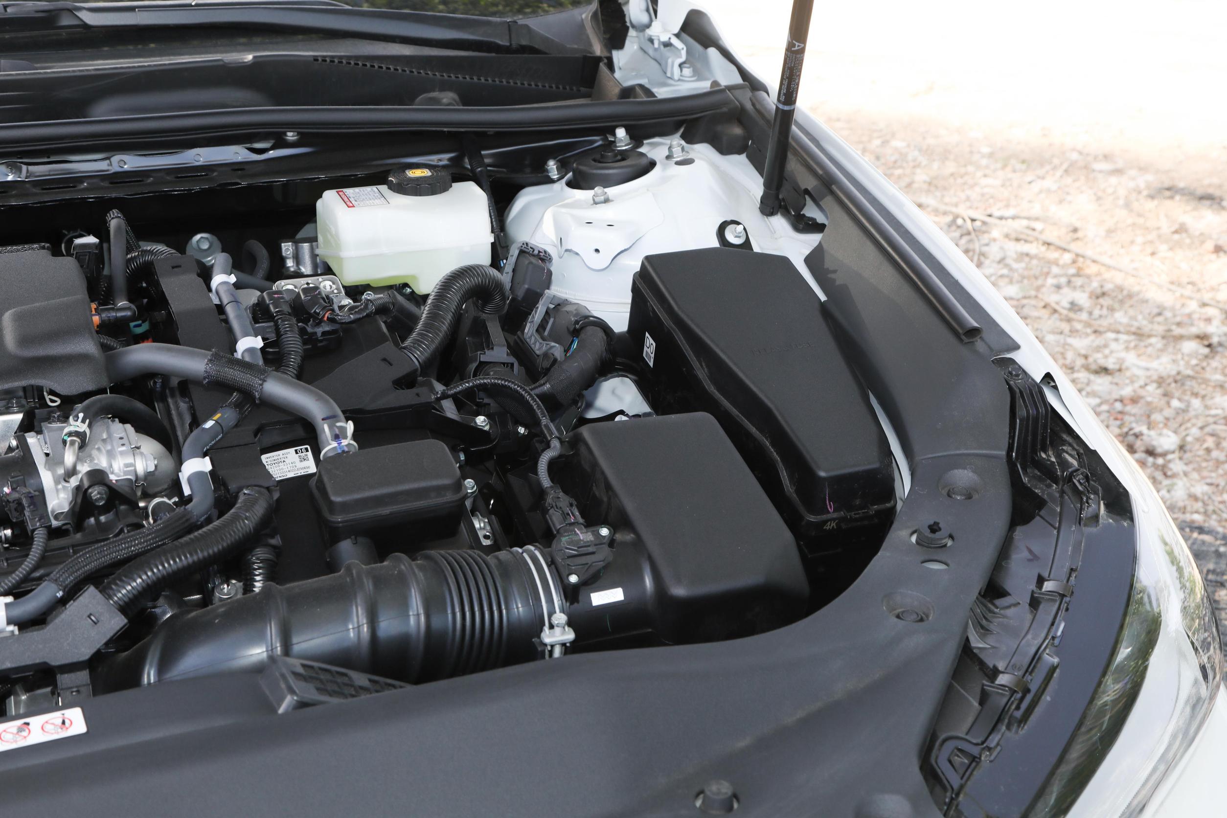 亚洲龙 2023款 智能电混双擎 2.5L E-CVT 20周年铂金纪念版图片_丰田_65/65张图片_汽车外观图库_懂车帝