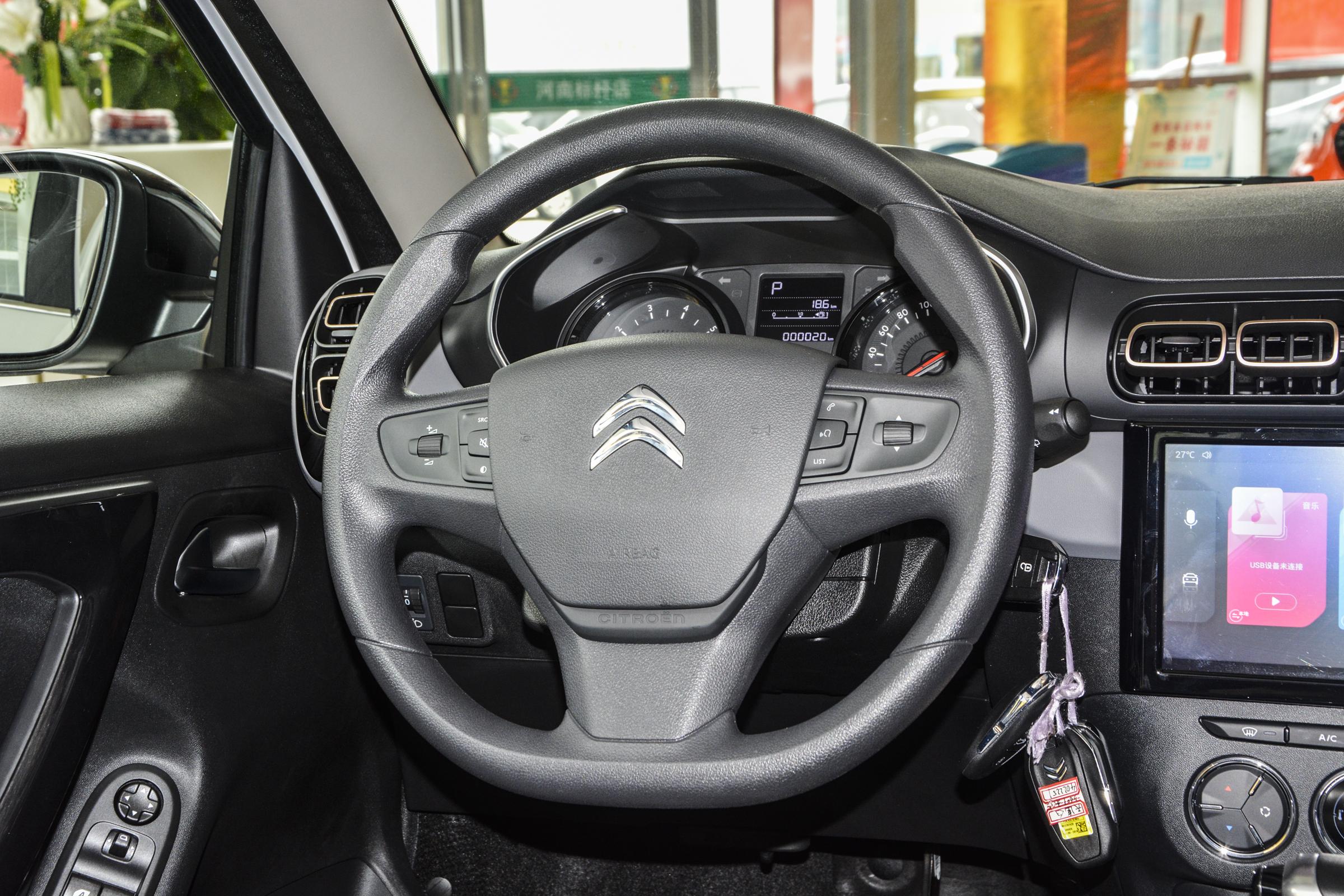 雪铁龙C3-XR 2019款 230THP DCT ORIGINS百年臻享版图片_雪铁龙_15/19张图片_汽车内饰图库_懂车帝